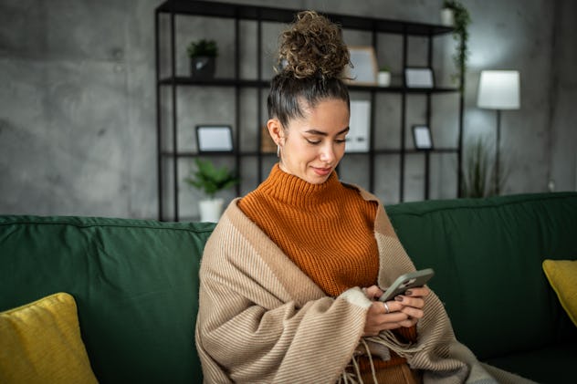 40 Good Opening Lines To Use On Dating Apps