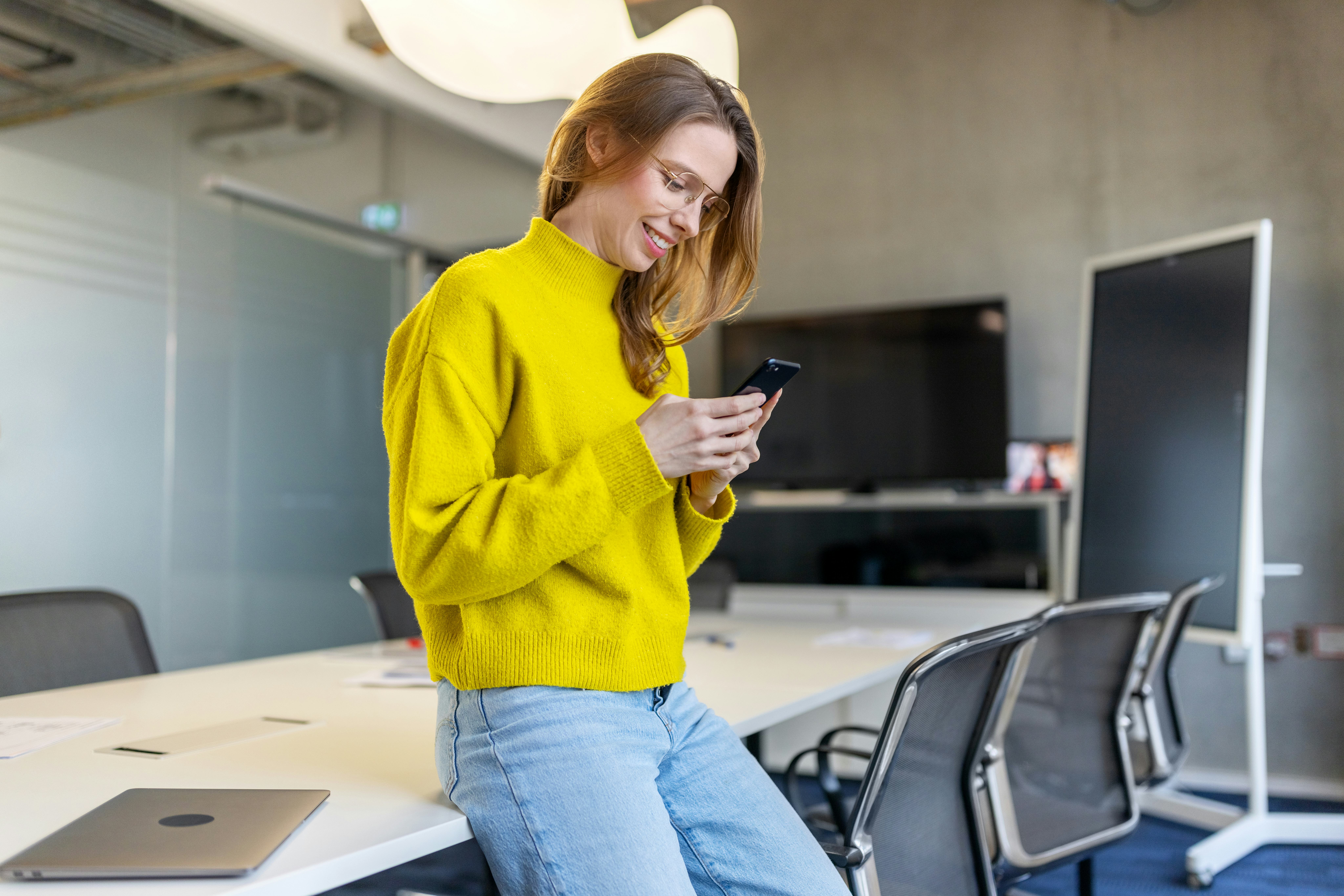 40 Good Opening Lines To Use On Dating Apps