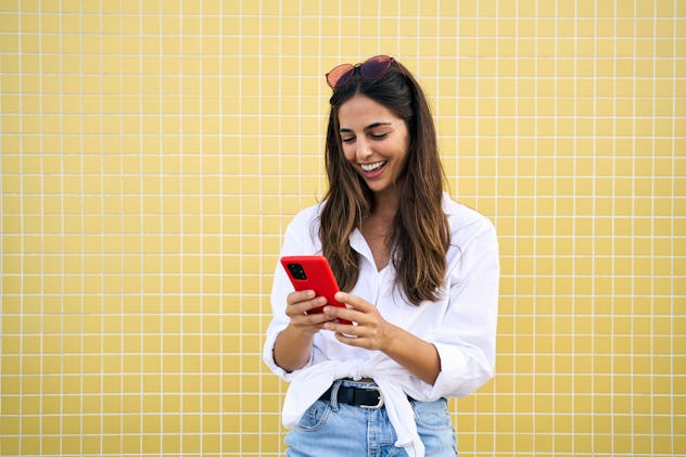 40 Good Opening Lines To Use On Dating Apps