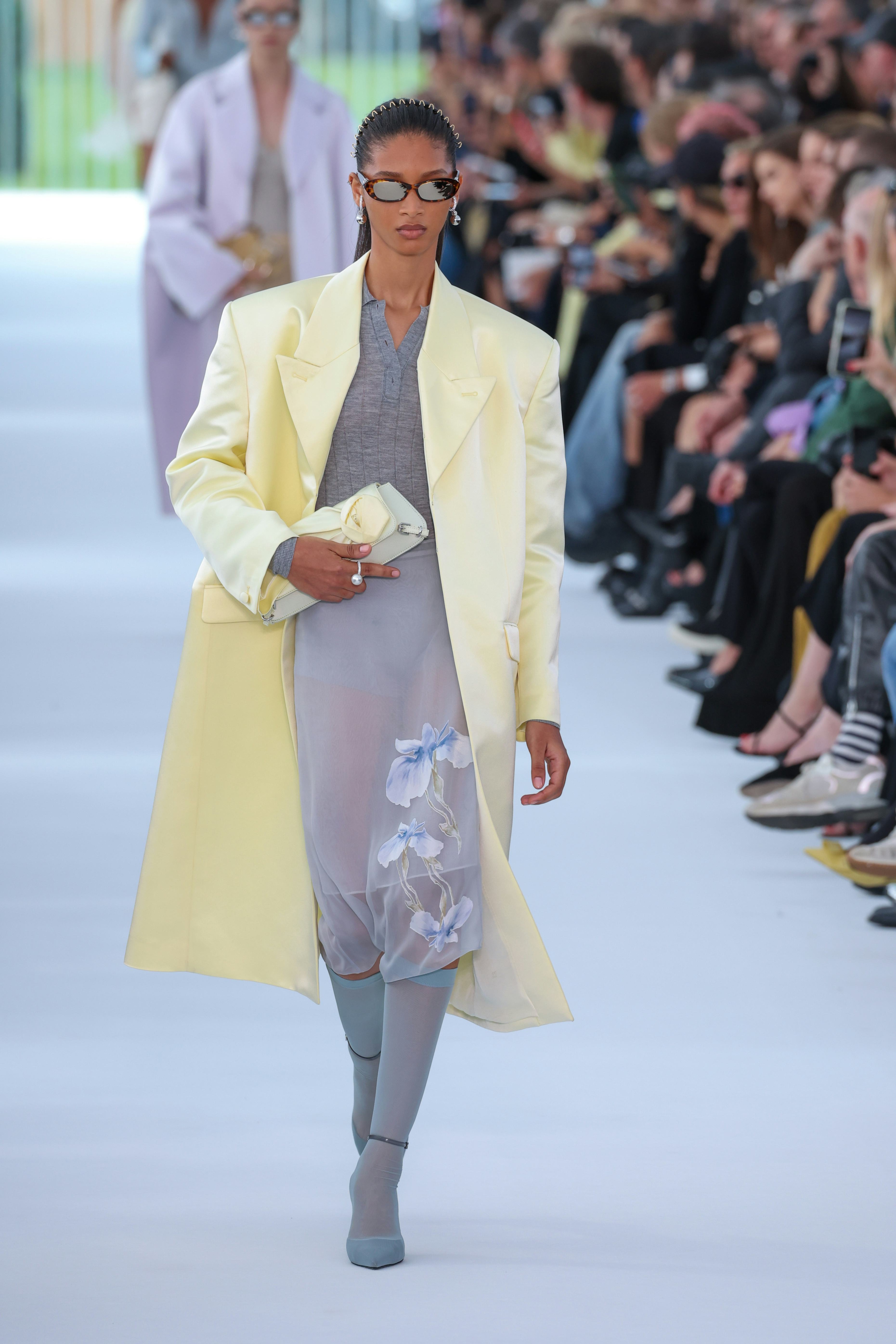 Butter Yellow Outfits Are In Every Fashion Girl’s Closet Right Now