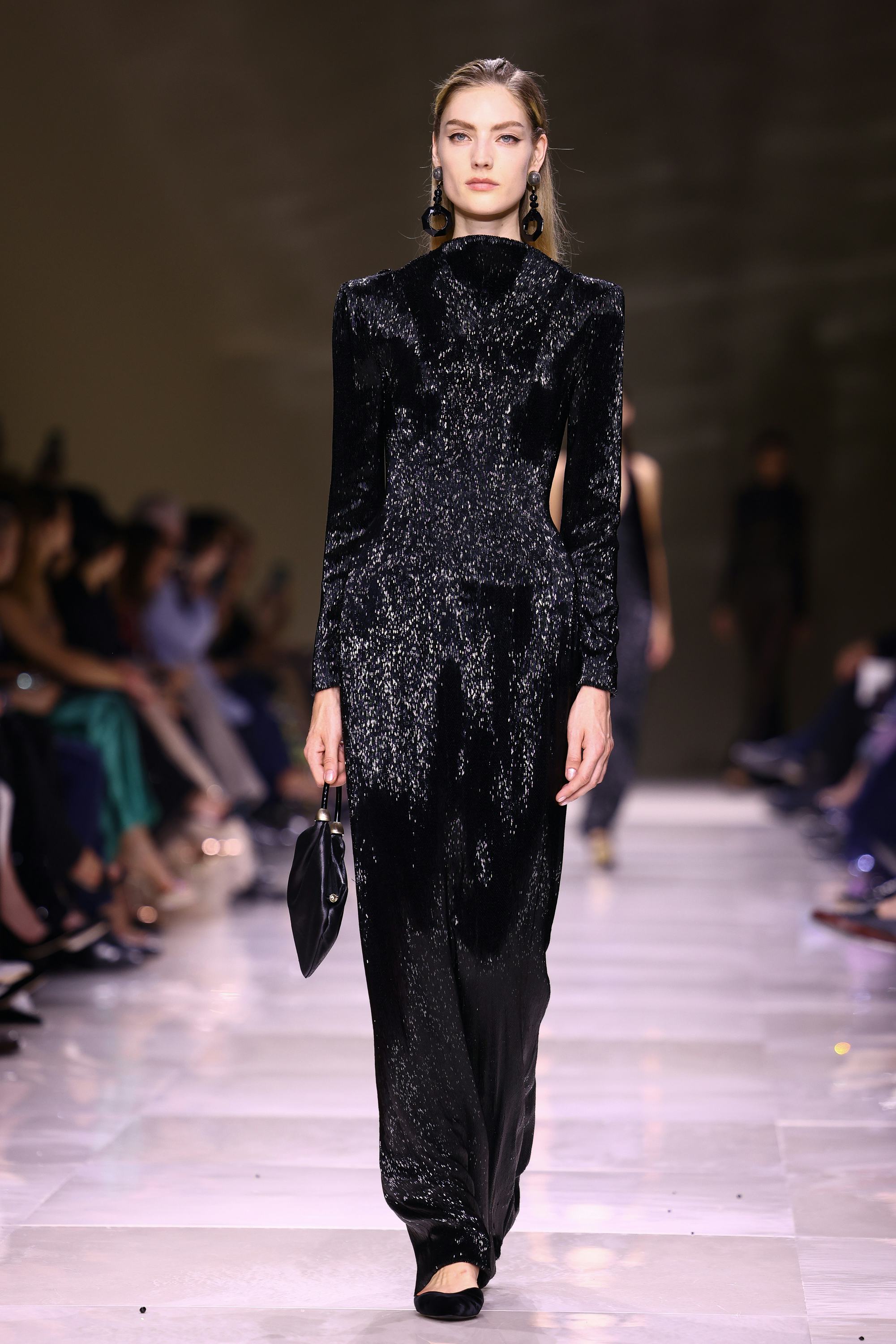 The Best Looks From Couture Week Fall 2024: Runway Photos