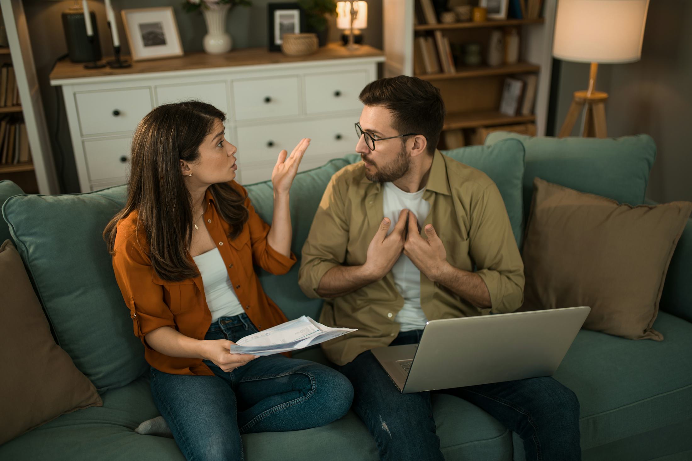 19 Major Relationship Fights That Mean You Should Probably Break Up