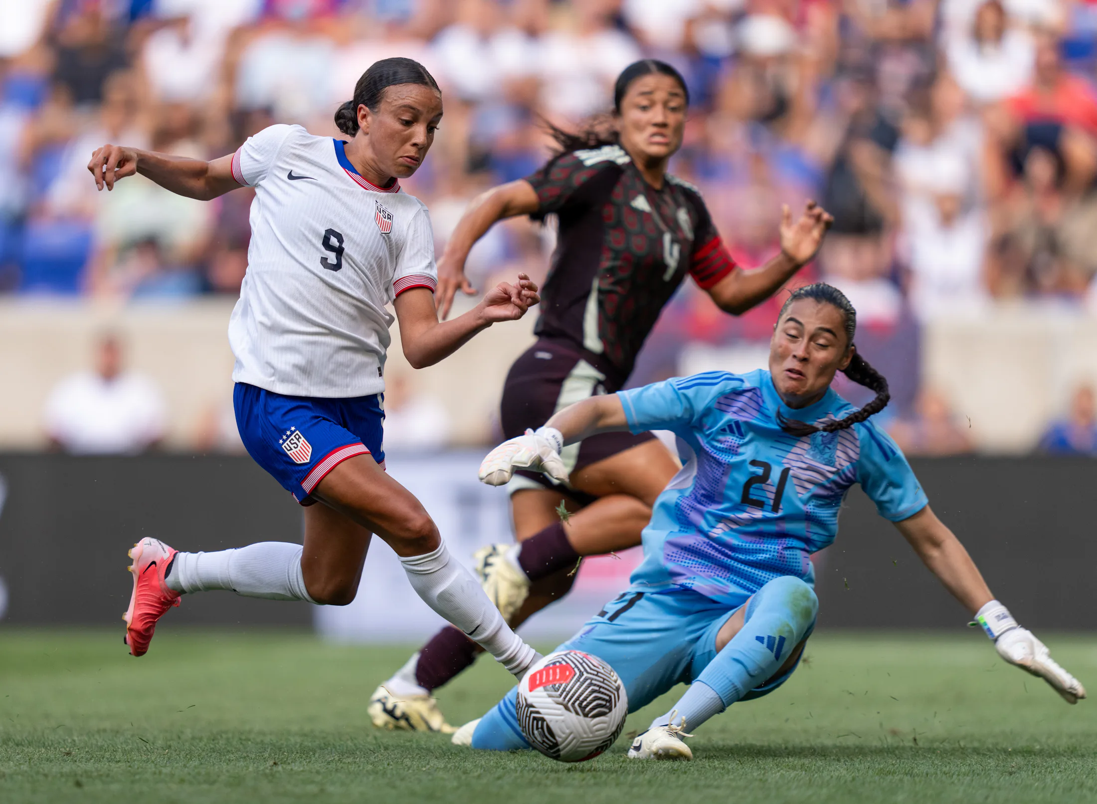Mallory Swanson Talks Game-Day Prep & The 2024 Olympics