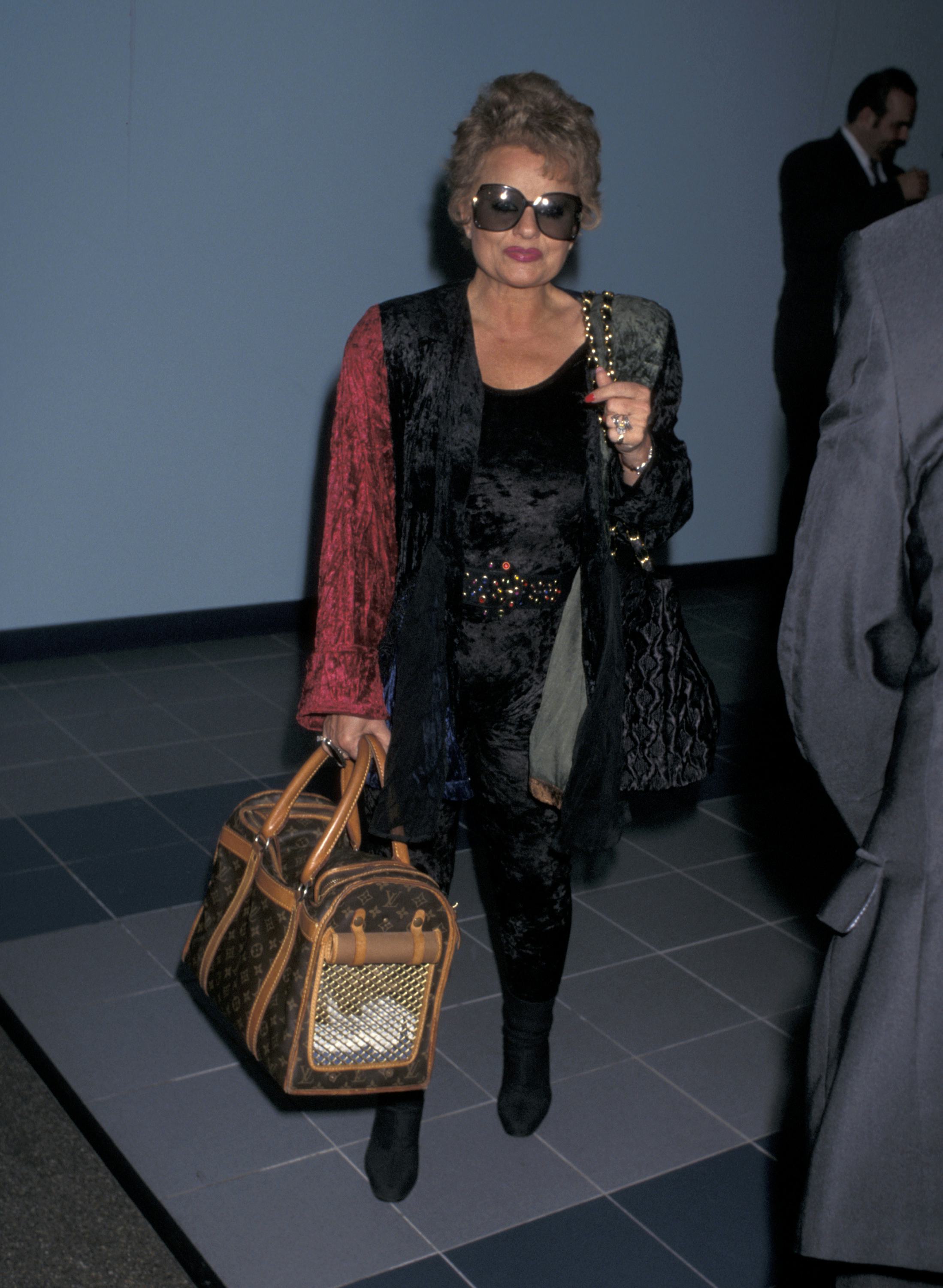 The Best ’90s Celebrity Airport Style Captured the Stars Off-Duty