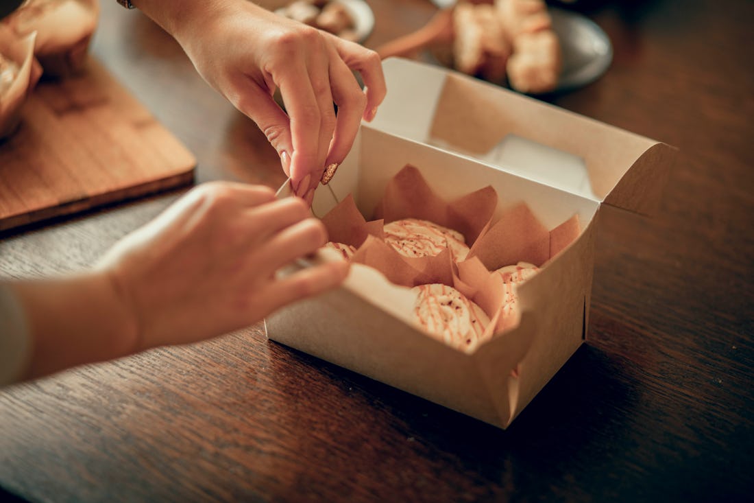 9 Old-Fashioned Gifts People Used To Give That We Should Bring Back