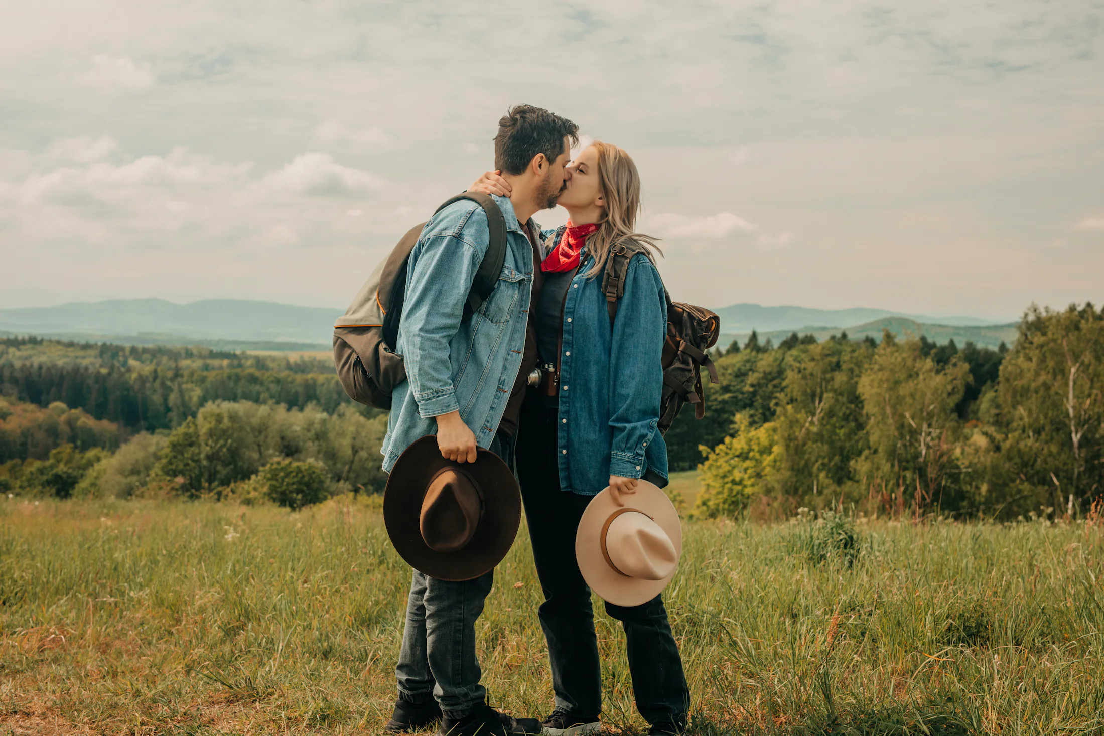 How To Kiss Someone Well & Improve Your Makeout Game
