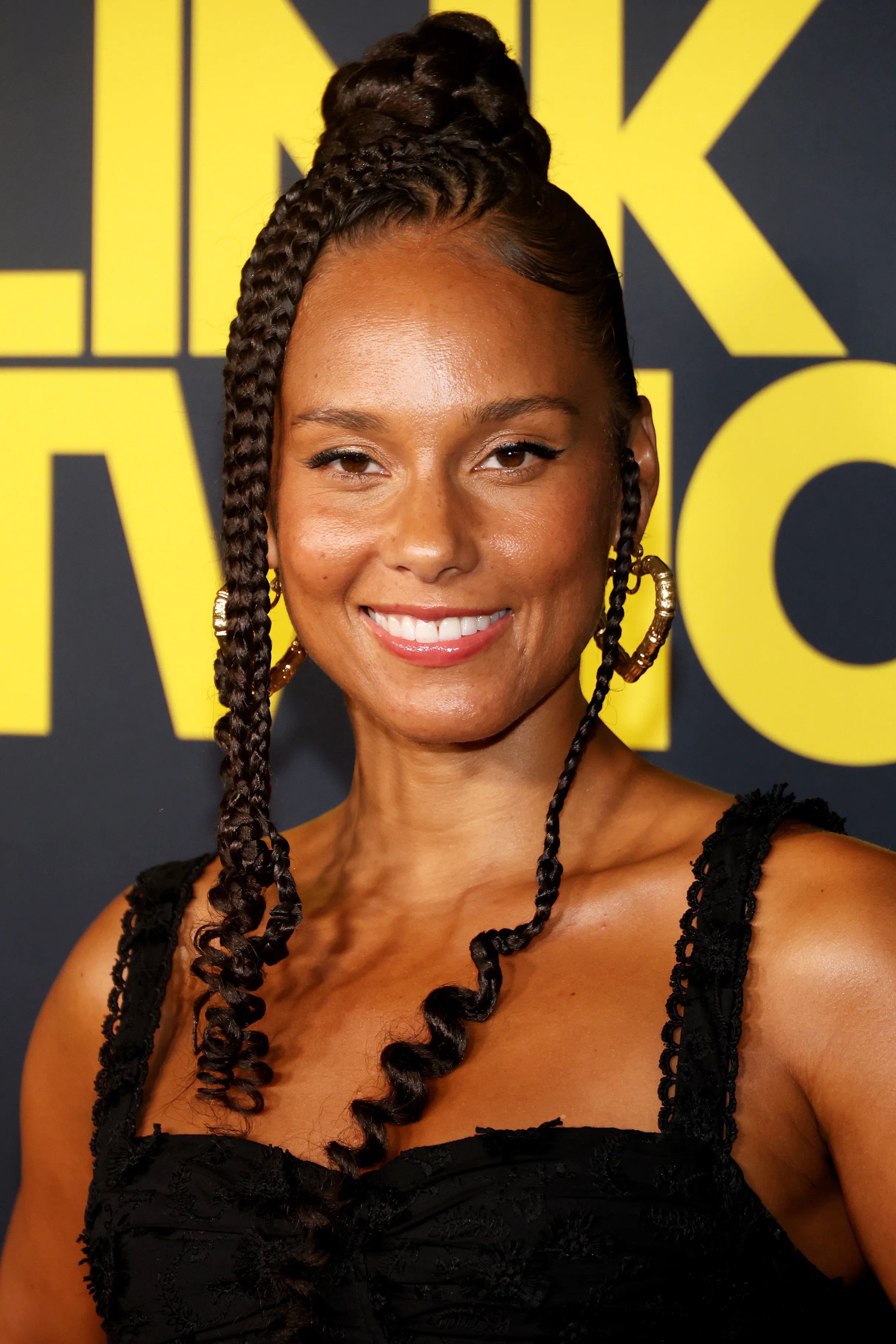 Alicia Keys' French Curls Updo Is A Delicate & Trendy Red Carpet Choice