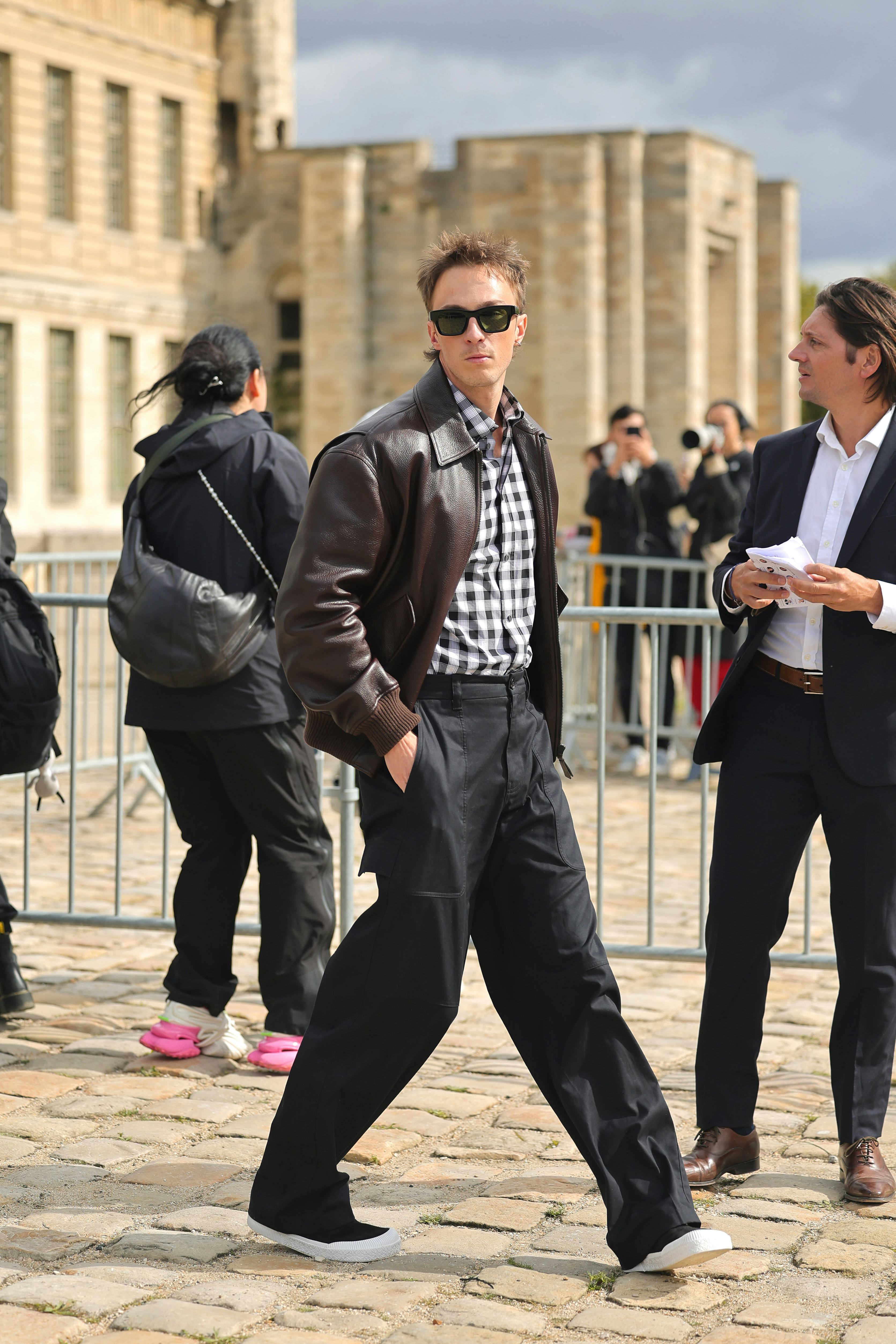 Rachel Weisz and Daniel Craig's Couples Outfits Bring Quirk to Paris ...