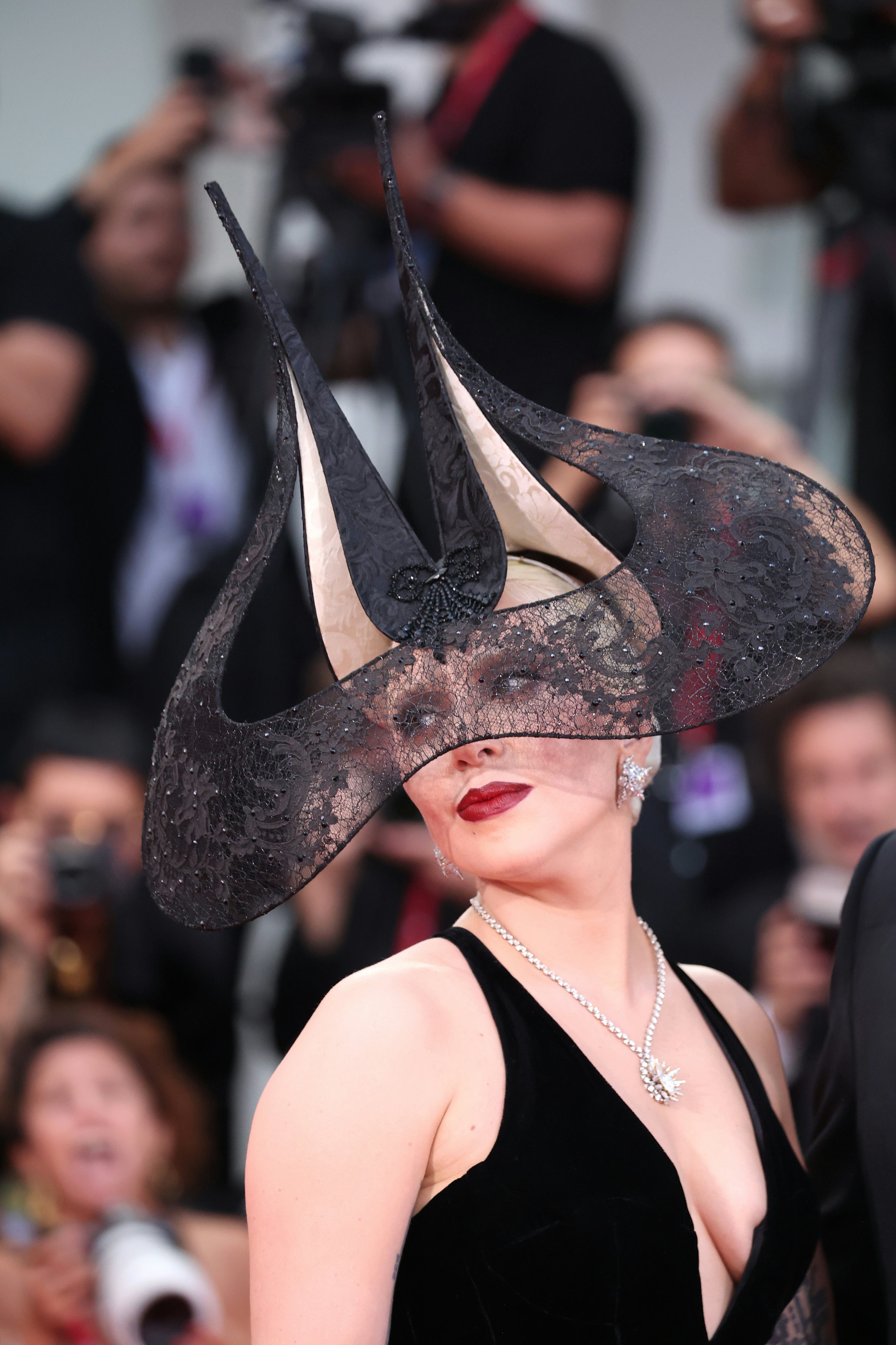 Gaga hat store