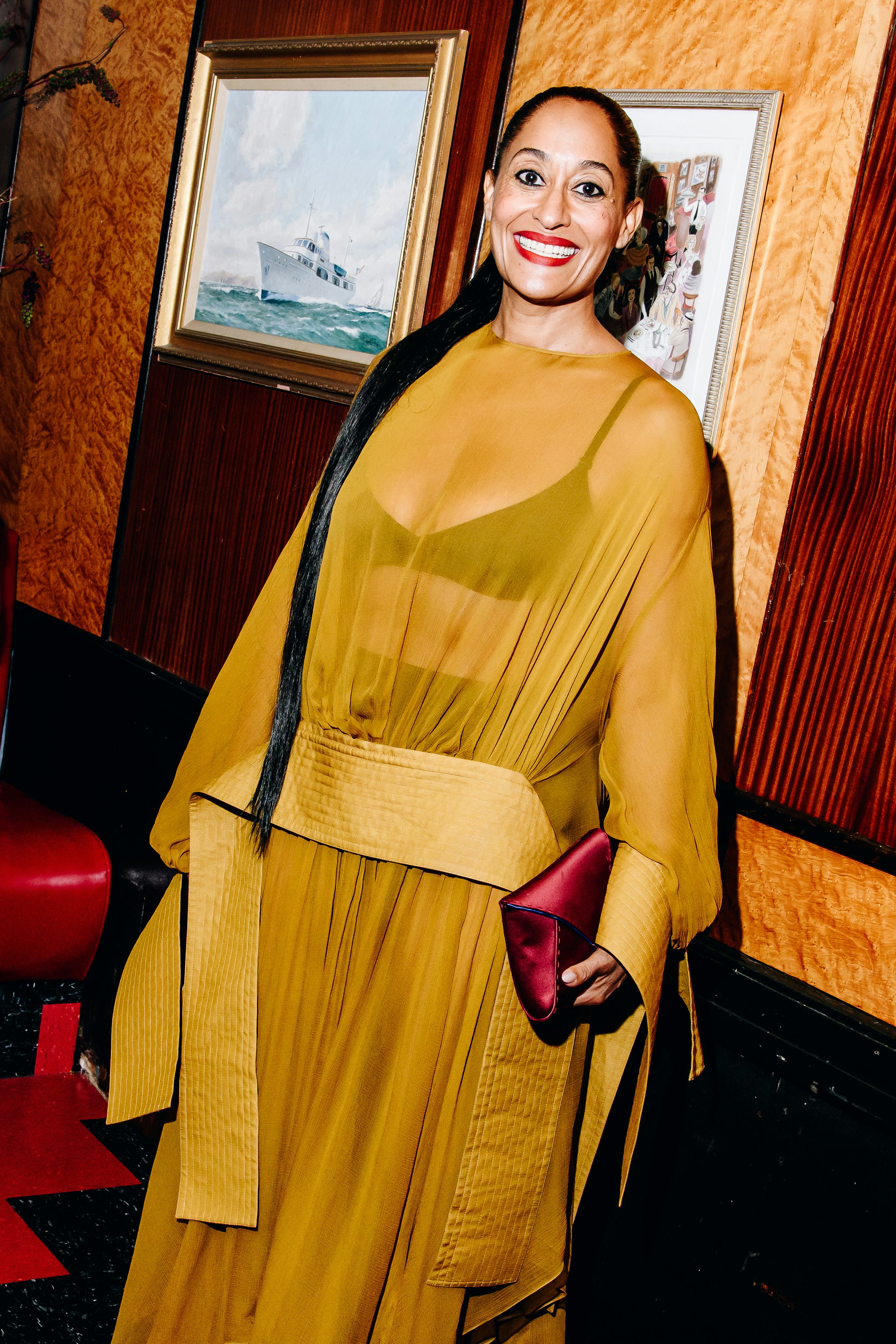 Tracee Ellis Ross' Wedge Ponytail Is A New Way To Style Blunt Haircuts
