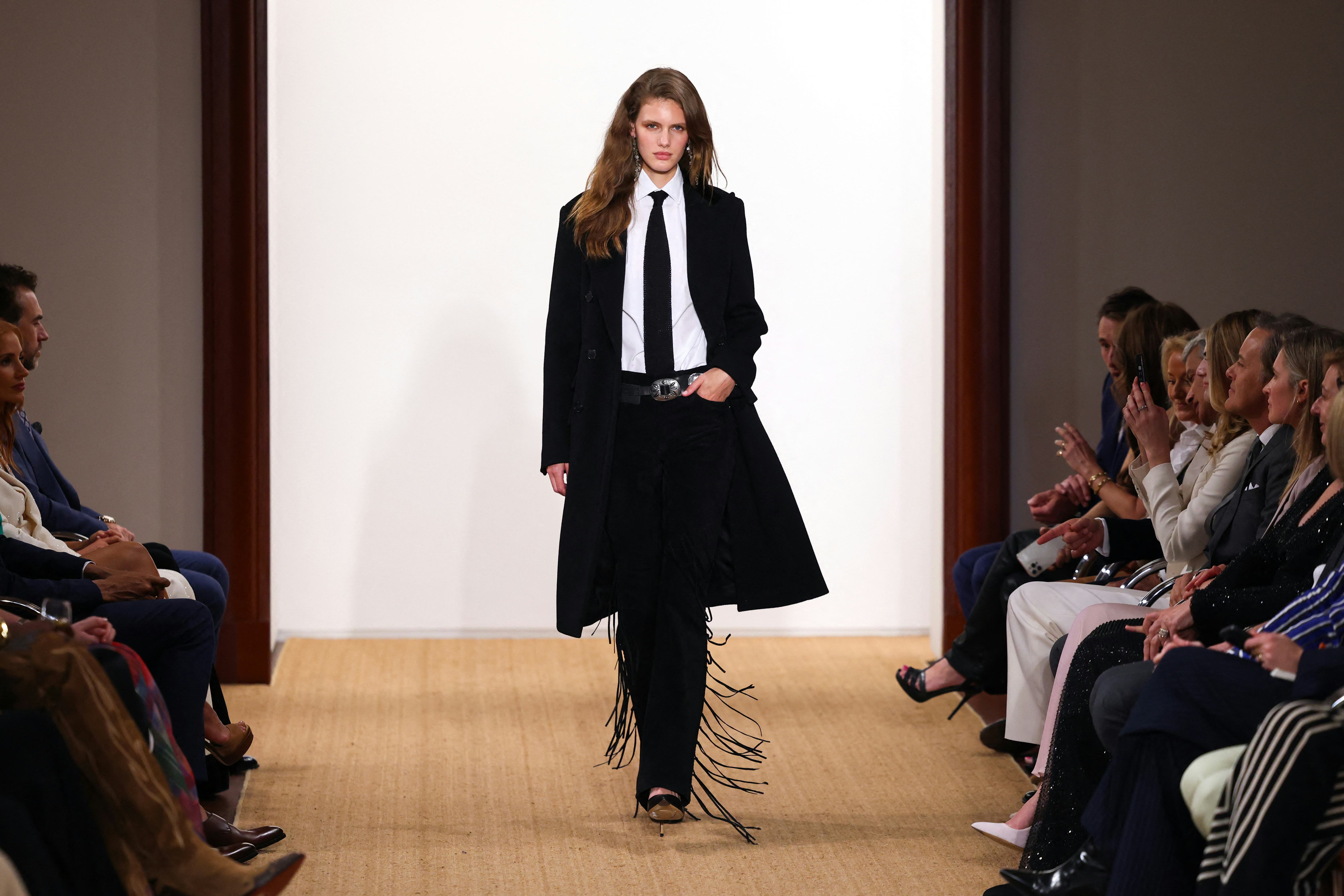 How To Style A Tie: 5 Outfit Ideas To Help Get You Started