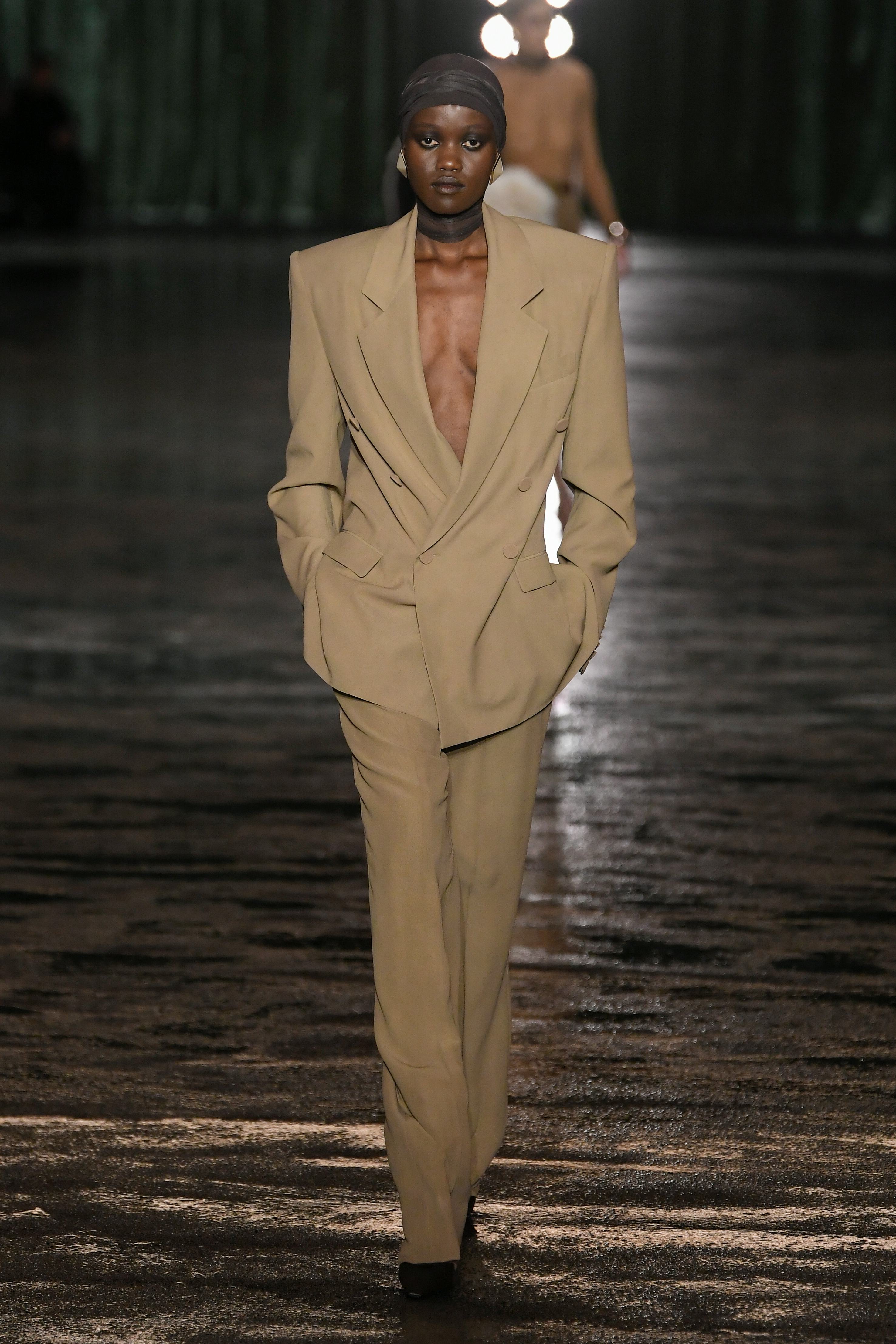 What Is Corporate Sleaze? The Beyoncé-Approved Trend, Explained