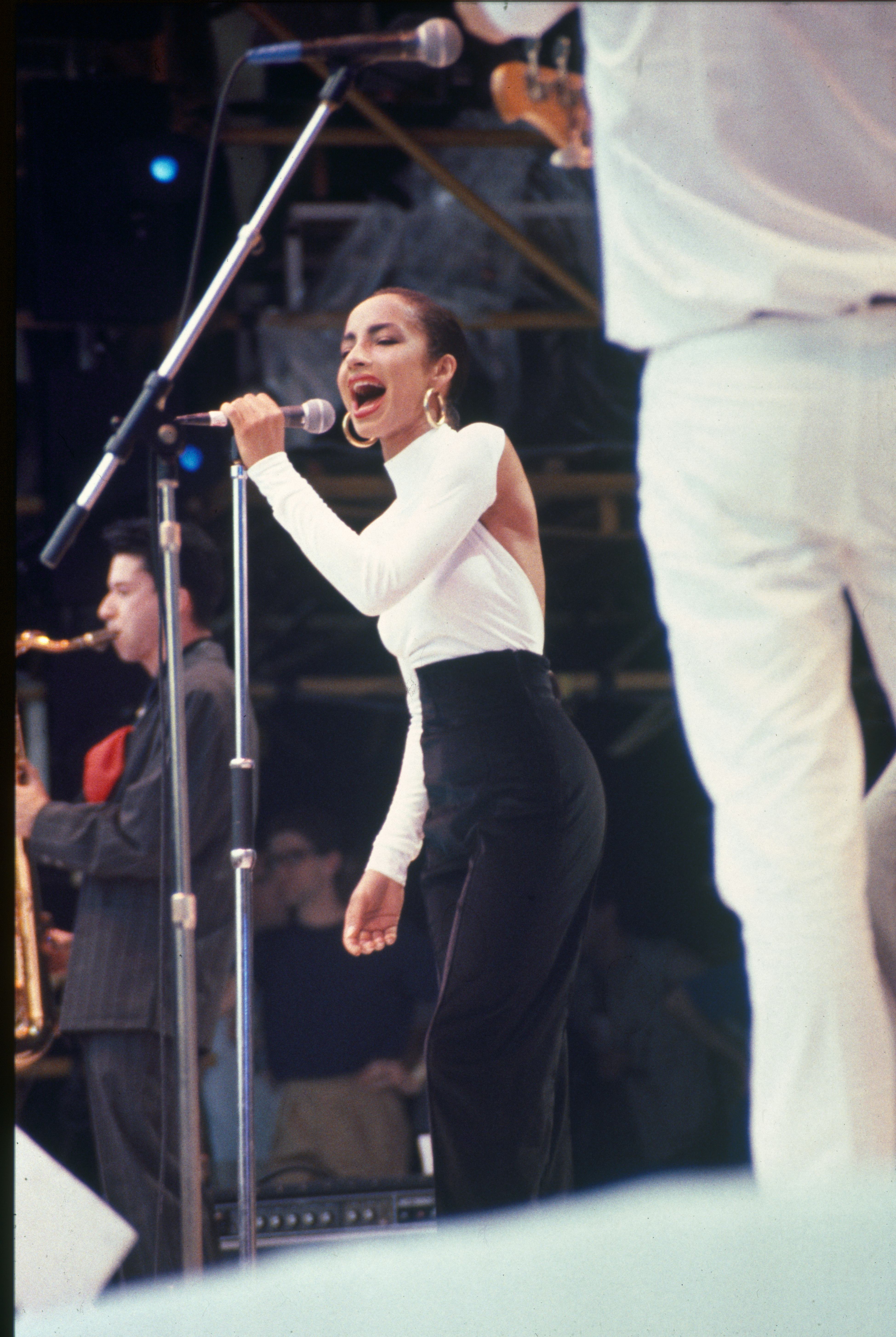 Sade's Best Vintage Fashion Moments From the 1980s and ’90s