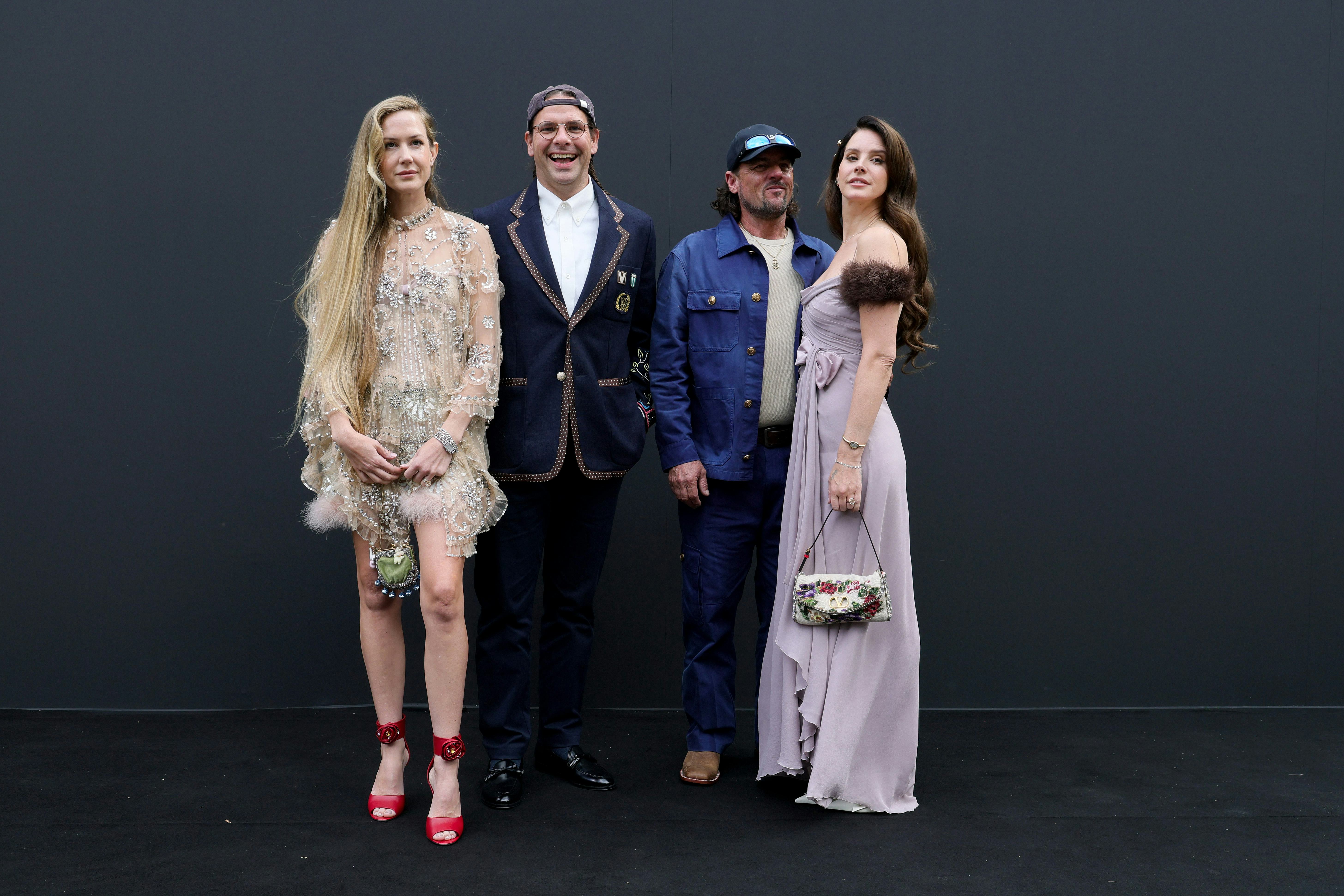 Lana Del Rey & Younger Sister, Caroline Grant, Bring Sibling Style to ...