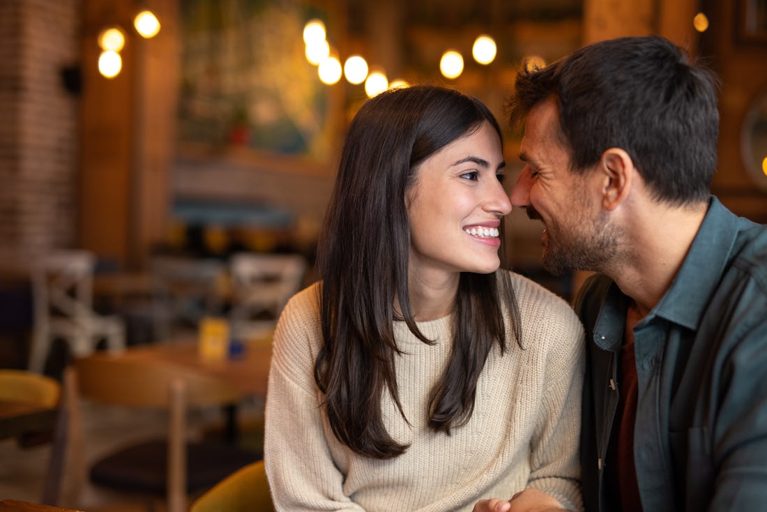 How To Kiss Someone Well & Improve Your Makeout Game