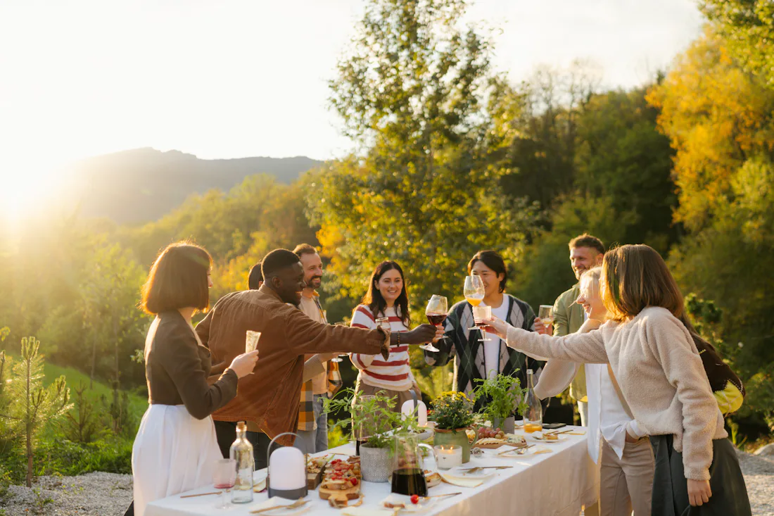 185 “Who Knows Me Better” Questions To Play With Loved Ones