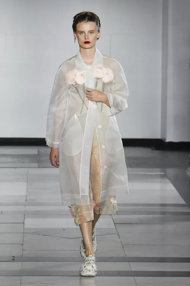 Weird Shoes & Versace Moves: The Week In Fashion News