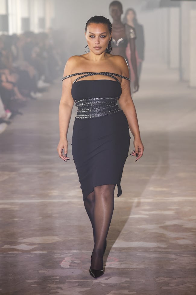 The Ultimate Recession Indicator? Going-Out Clothes Are Getting Tighter.