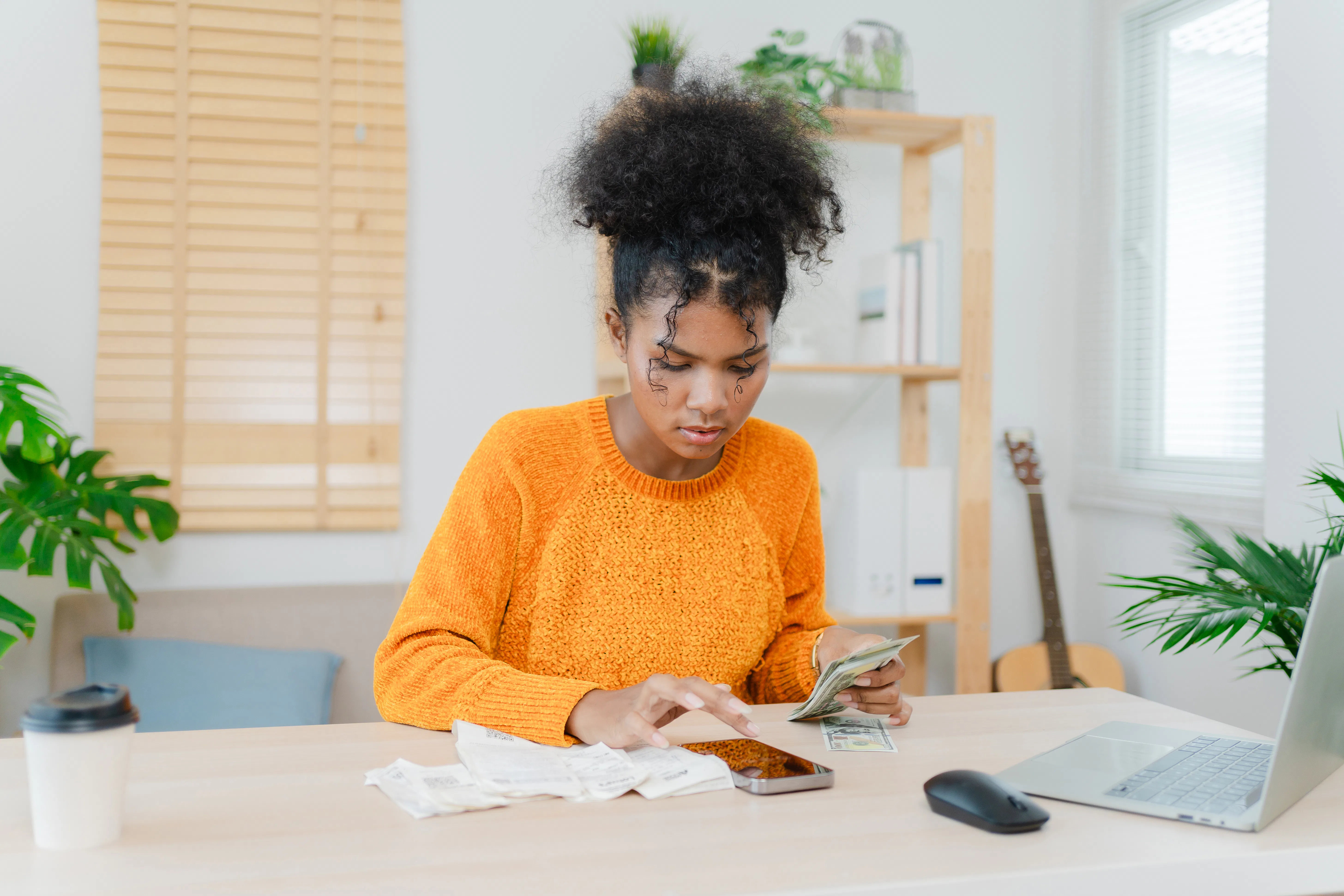 The Sticky Note Money Hack Could Help You Save Thousands