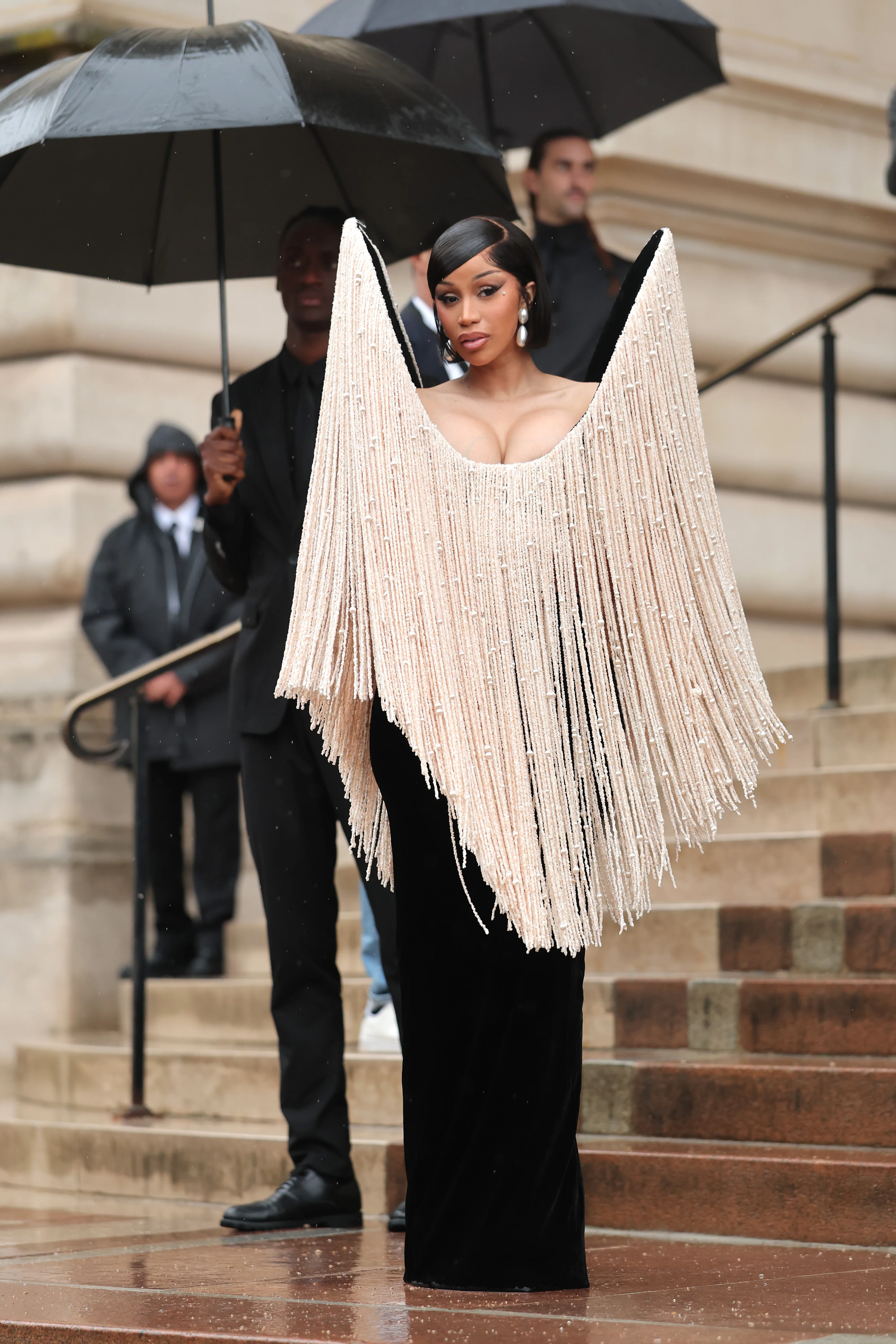 Cardi B Just Debuted A Sleek, Blunt Bob — And It’s Incredible