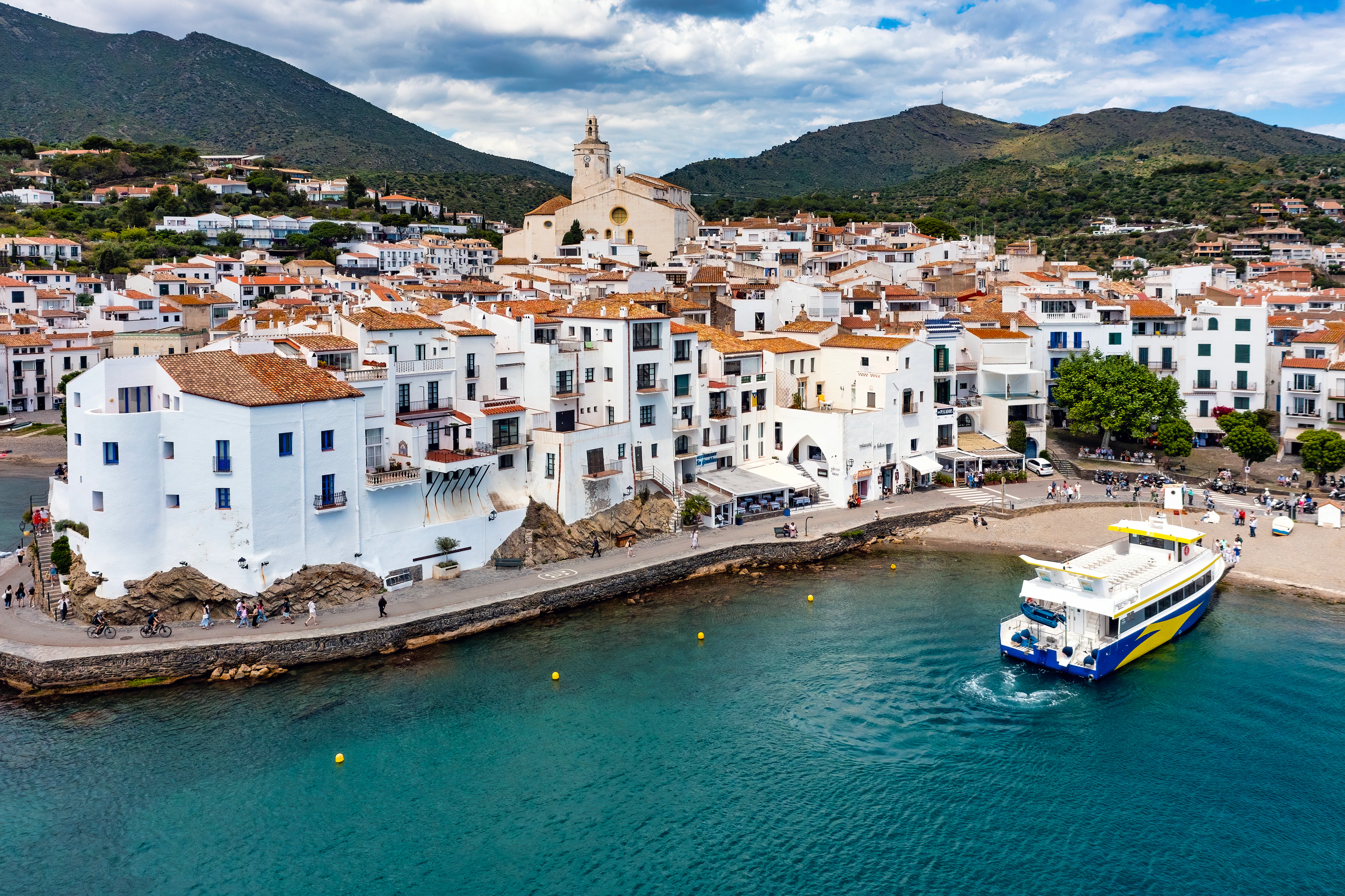 40 Most Romantic Travel Destinations For Couples' Vacations