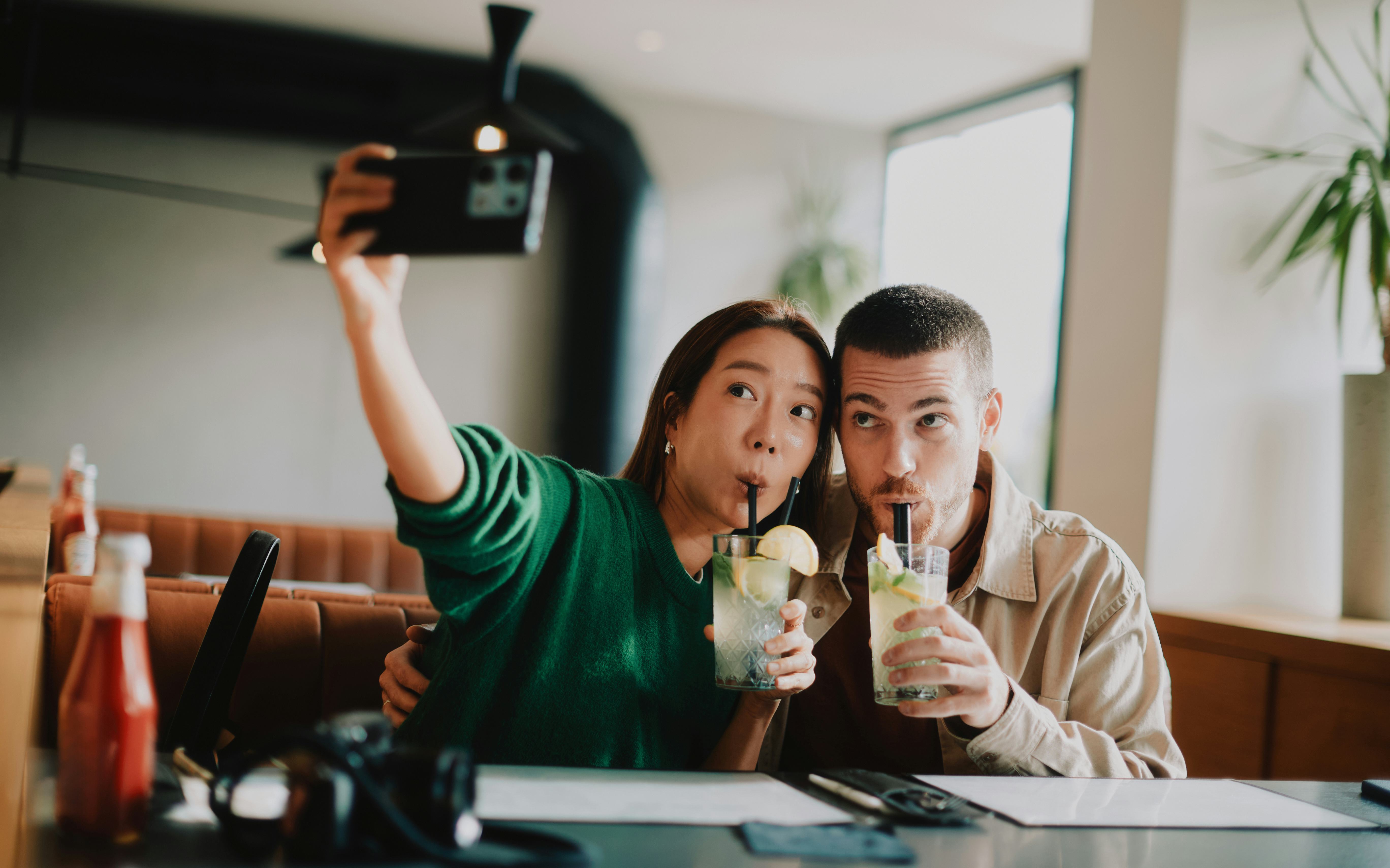 Should You Plan A First Date On Valentine’s Day?