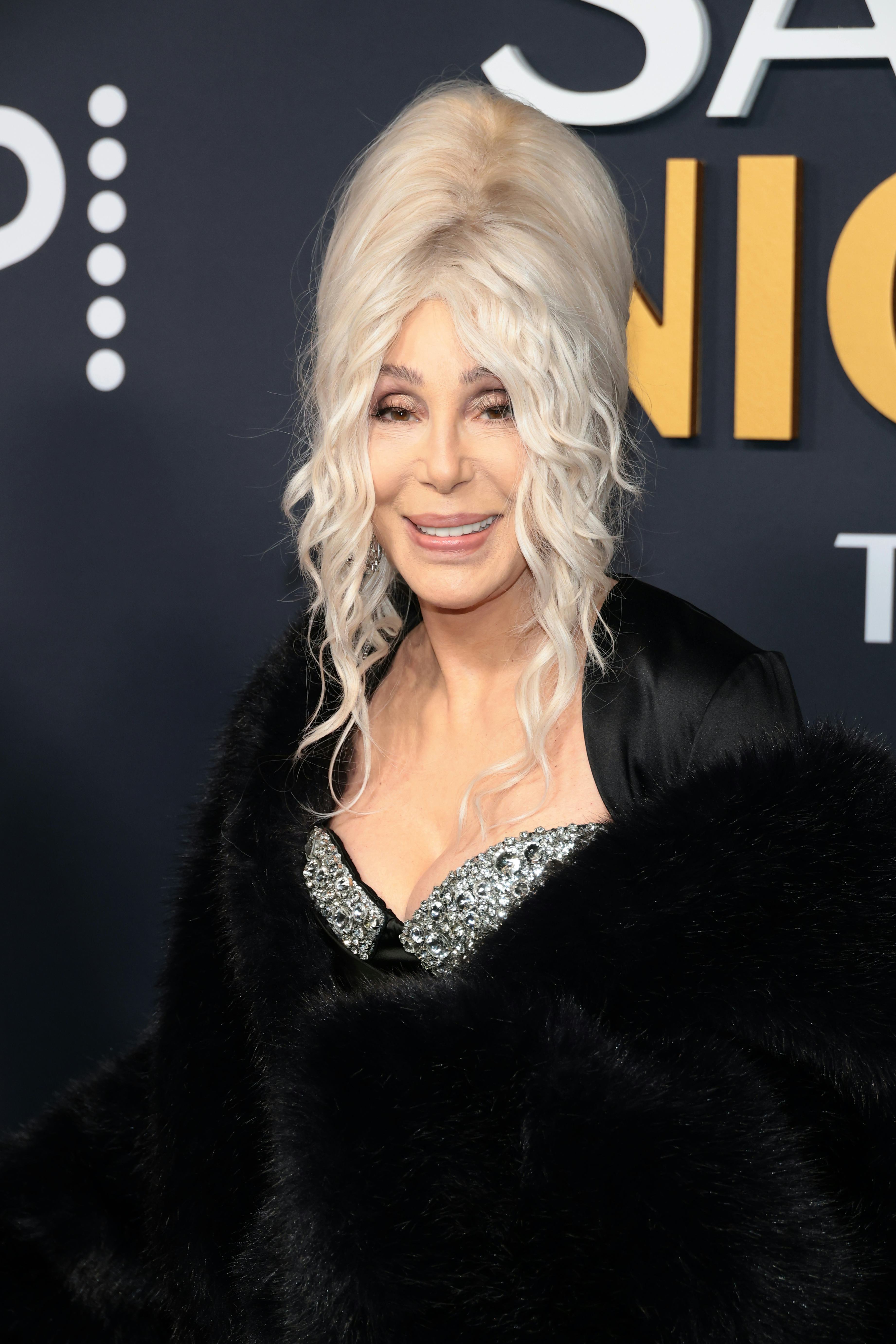 Cher Gives Hot Take On Kristen Bell & Dax Shepard’s Relationship