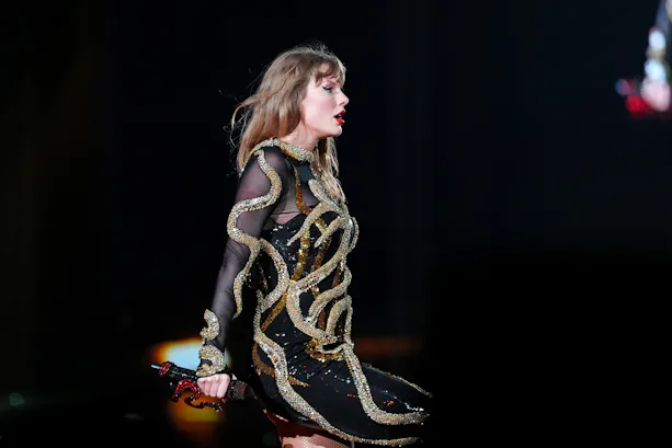 Taylor Swift 'Reputation' Vault Tracks Theory Hints At Summer Release
