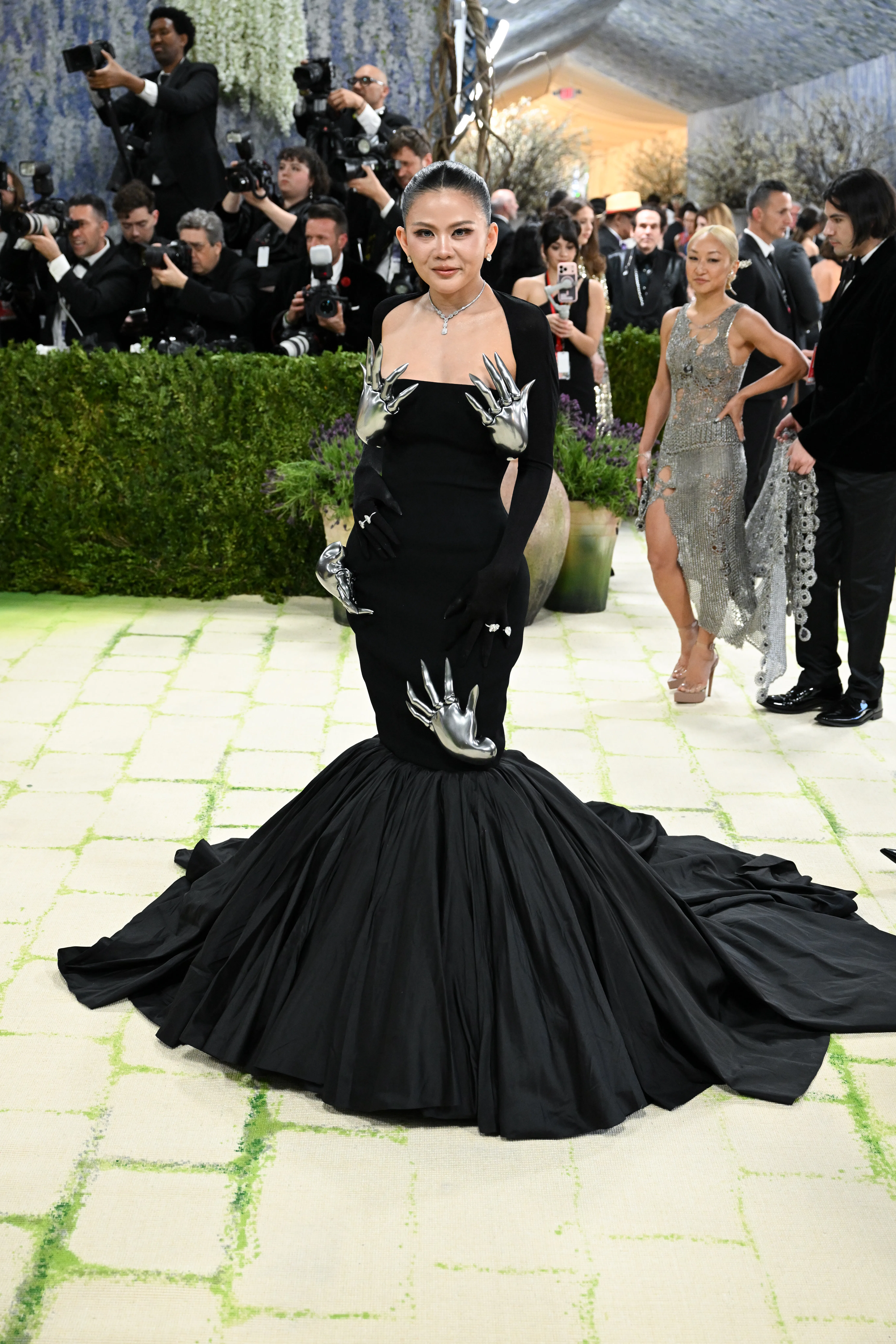 Extra Hands Were The Biggest Trend at the 2026 Met Gala