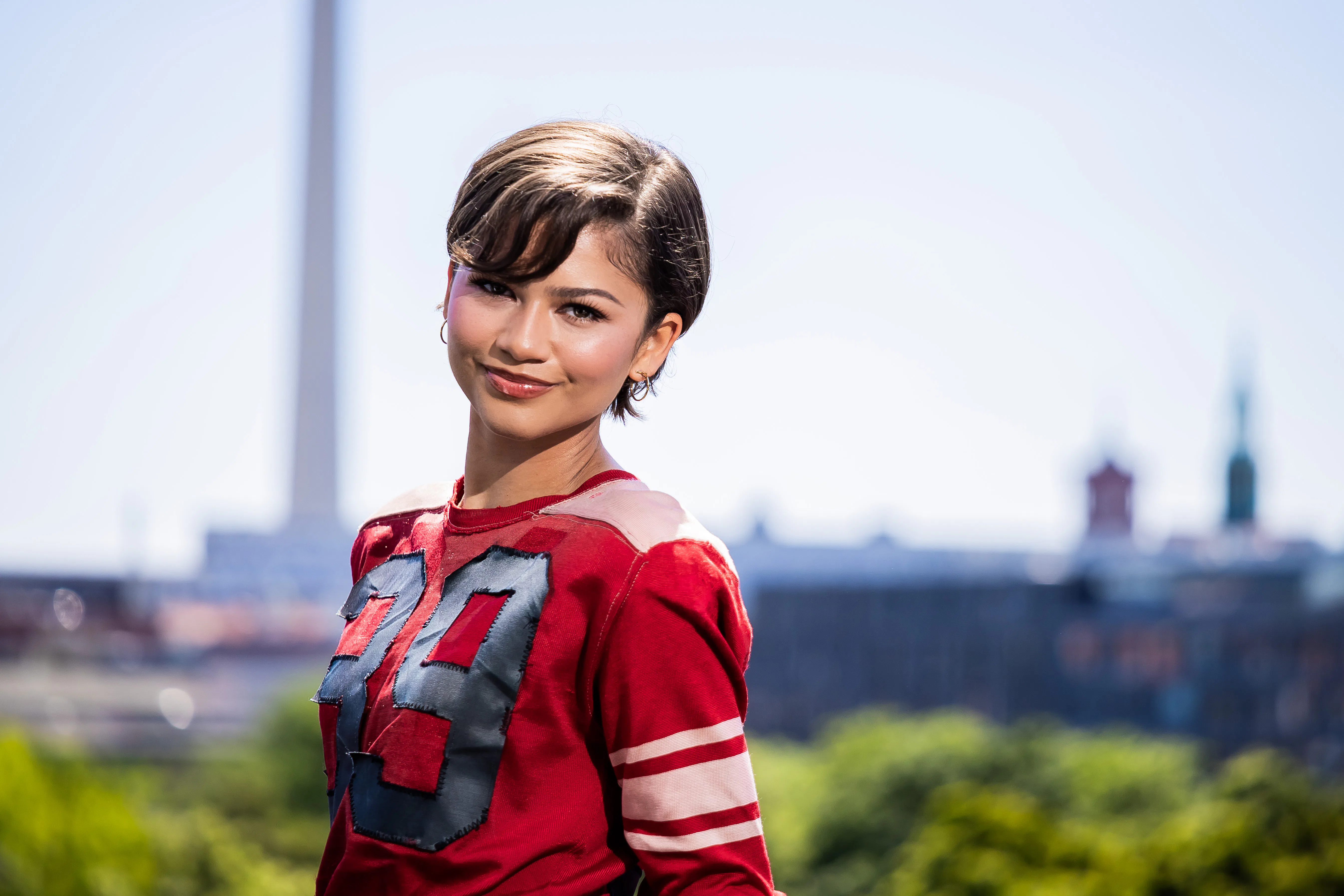 How To Wear "Blokecore," The Soccer Style Trend Approved By Zendaya