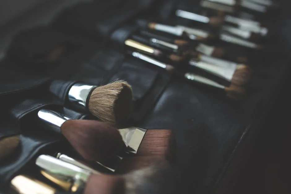 15 Old School Grooming & Beauty Tips From The 1940s That You Probably ...