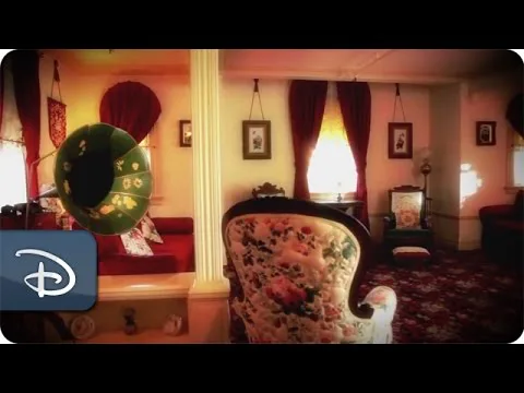 9 Ghosts That Reportedly Haunt Disney Parks, From Urban Legends To ...