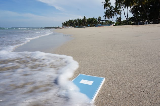 Reading In The Bath Just Got Way Easier, Thanks To These 11 Genius Products