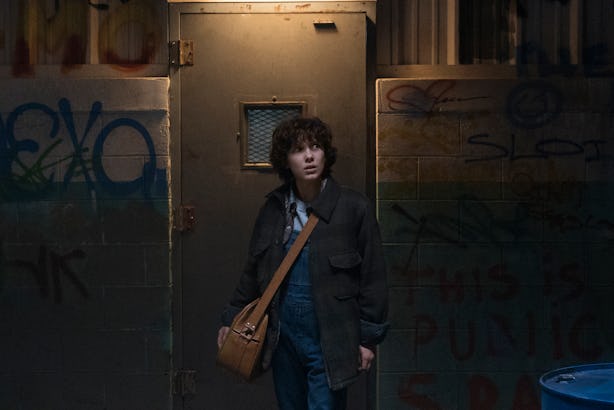 Why Does Eleven Cover Her Eyes On 'Stranger Things'? Her Powers Are ...