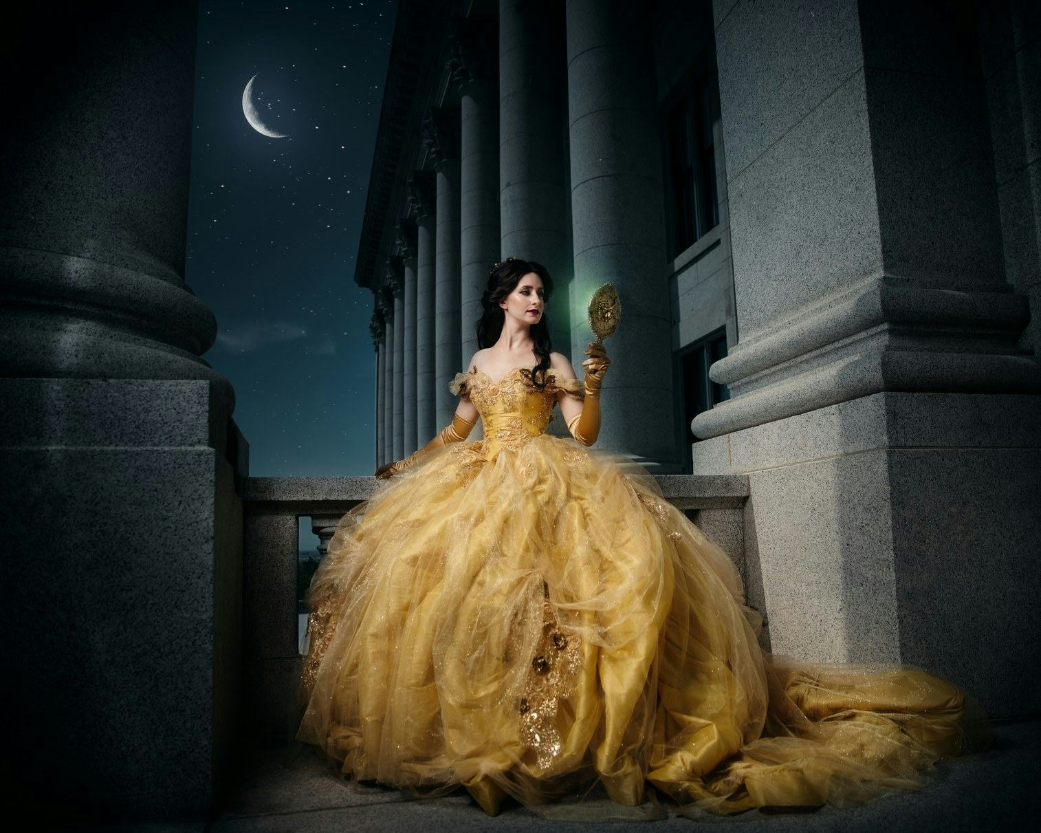 A Photographer Reimagined Disney Princesses As Queens & These Rulers ...