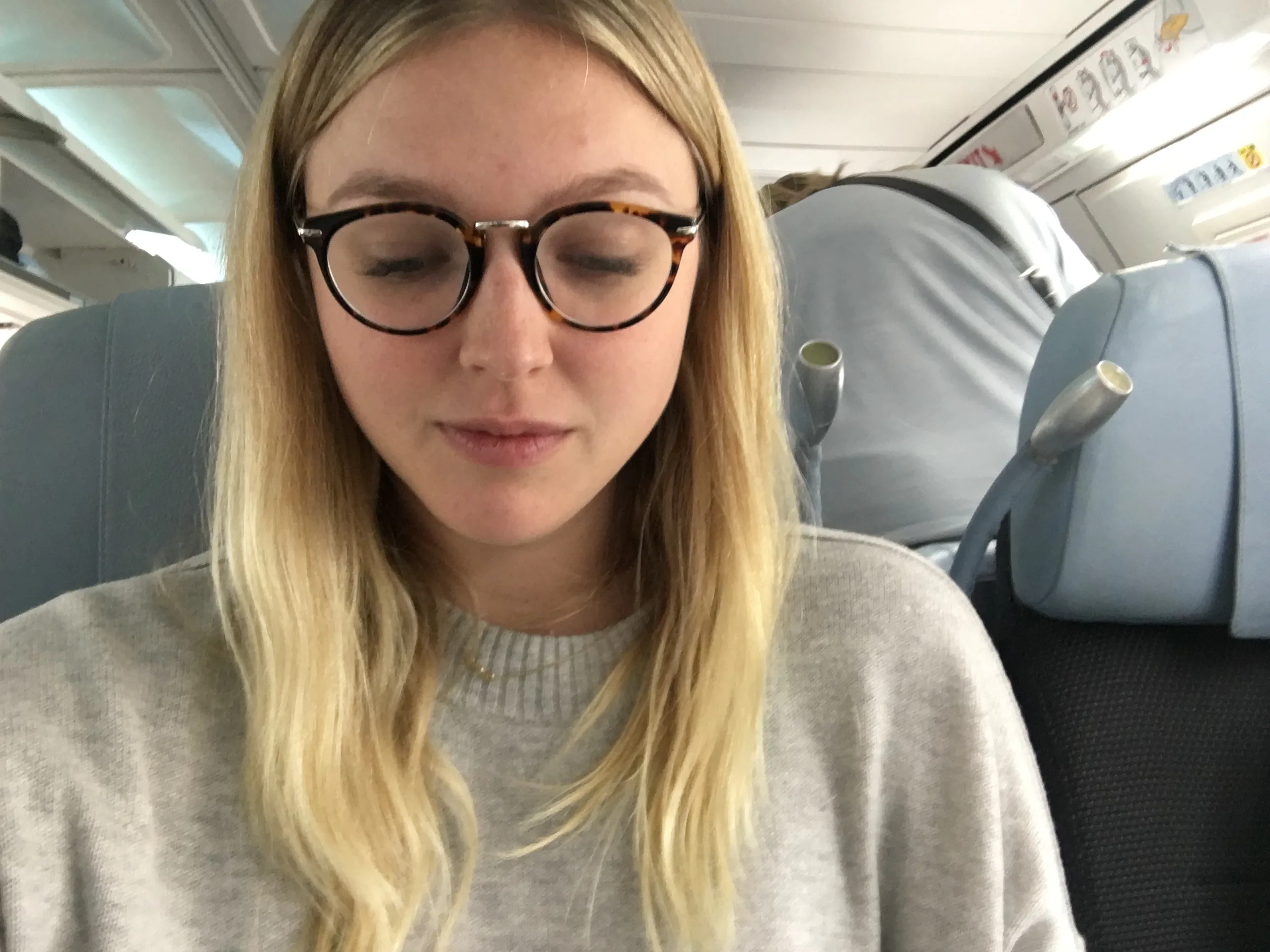 I Tried Every Common In-Flight Skin Care Hack & It Was Actually Worth ...