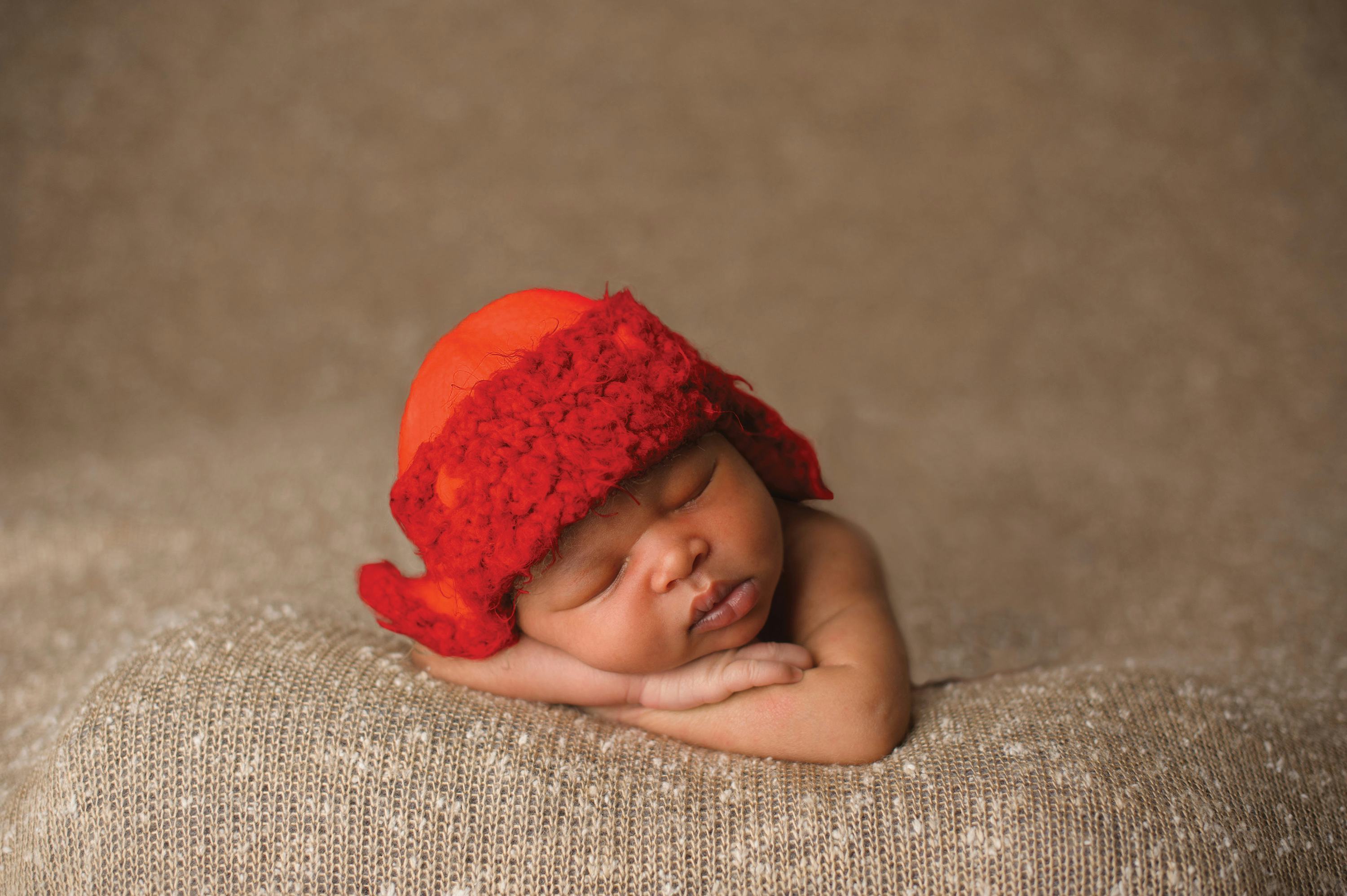 This Heart Health Organization Needs Knitters To Make Little Red Hats ...