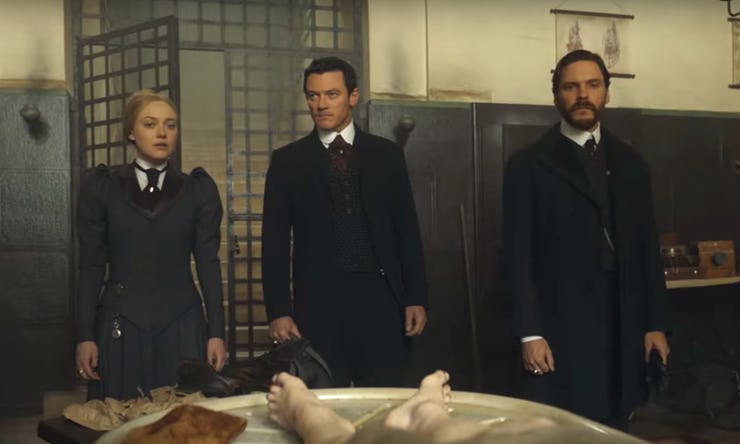'The Alienist' Trailer Has All The Traits Of Your Next Favorite Crime ...