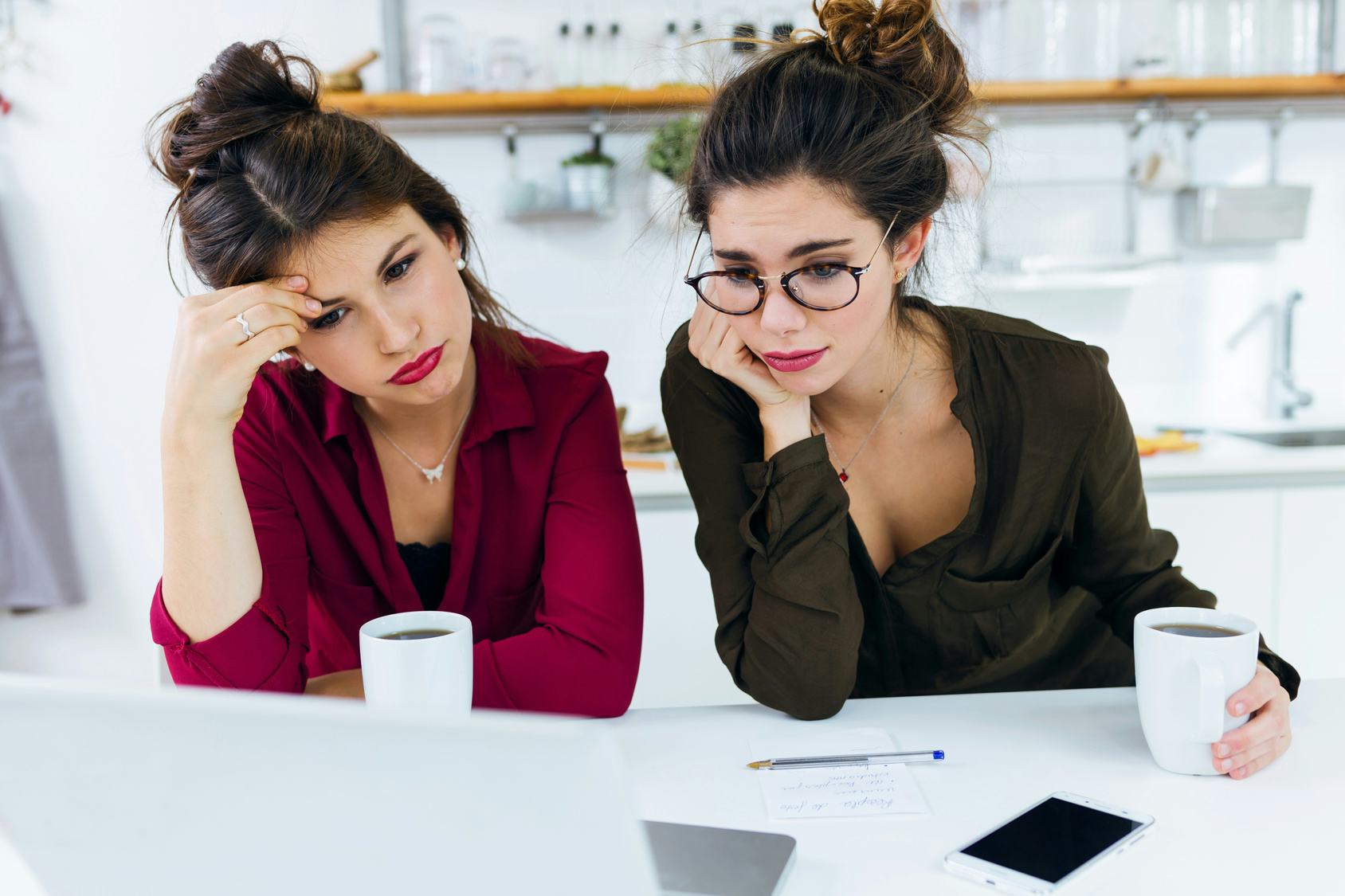 9 Resolutions To Make With Your Sister This New Year, Because She's ...