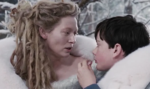The 11 Best Holiday Foods In Literature — From Treacle Tarts To Snow Candy