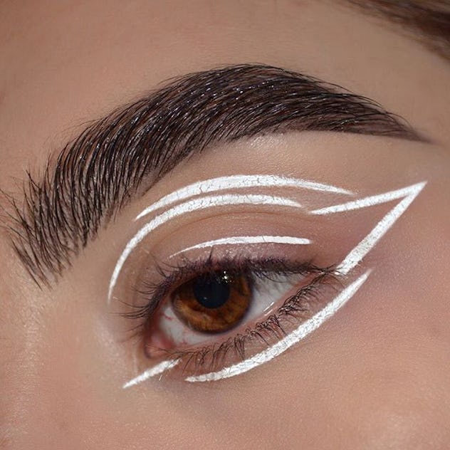 This Double Lash Look Is Going Viral & Brings Some Serious Surrealism ...