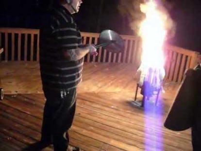 5 Funny Deep Fried Turkey Fails From Thanksgivings Past