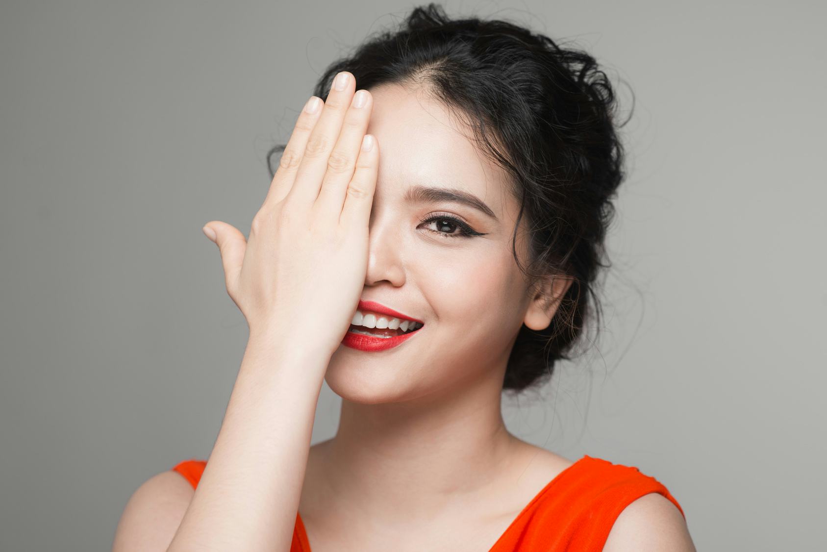 7 Things Guys Do That You Think Are Creepy, But Are Actually Pretty Normal