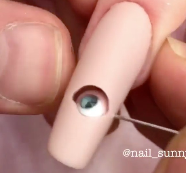 This Nail Art With Animated, Moving Eyes Is The Creepiest Thing You'll ... This Nail Art With Animated, Moving Eyes Is The Creepiest Thing You'll ...