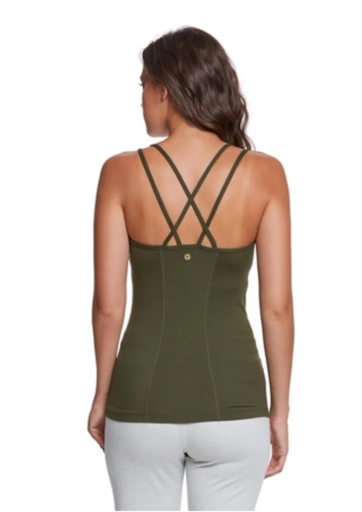 11 Yoga Essentials For Beginners Who Want To Commit To Their Flow In ...