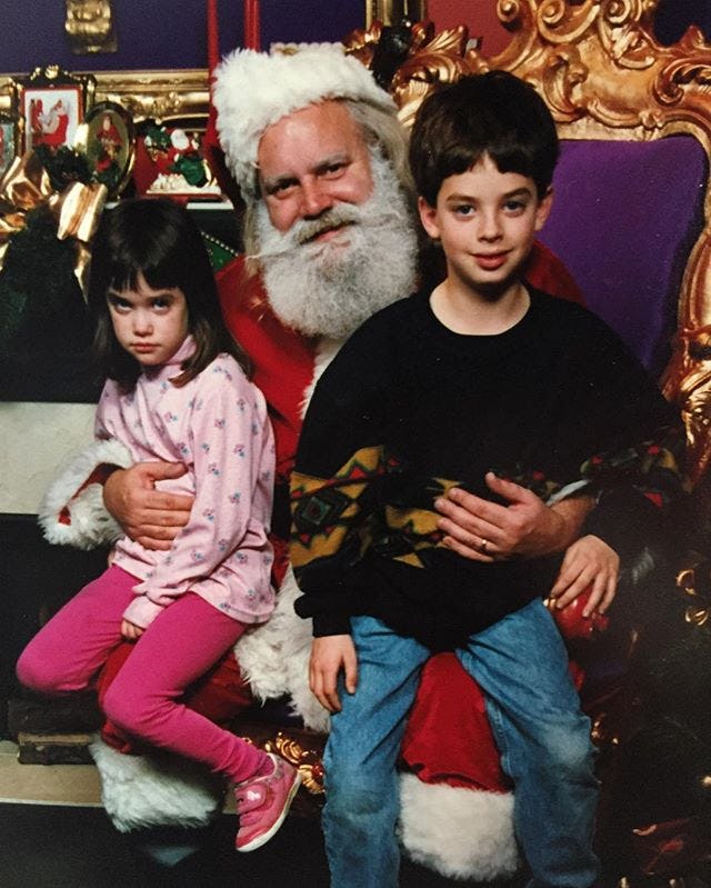 30 Funny Photos Of Kids Sitting On Santa's Lap Over The Years, From the ...