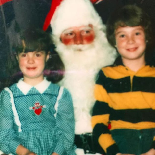 30 Funny Photos Of Kids Sitting On Santa's Lap Over The Years, From the ...