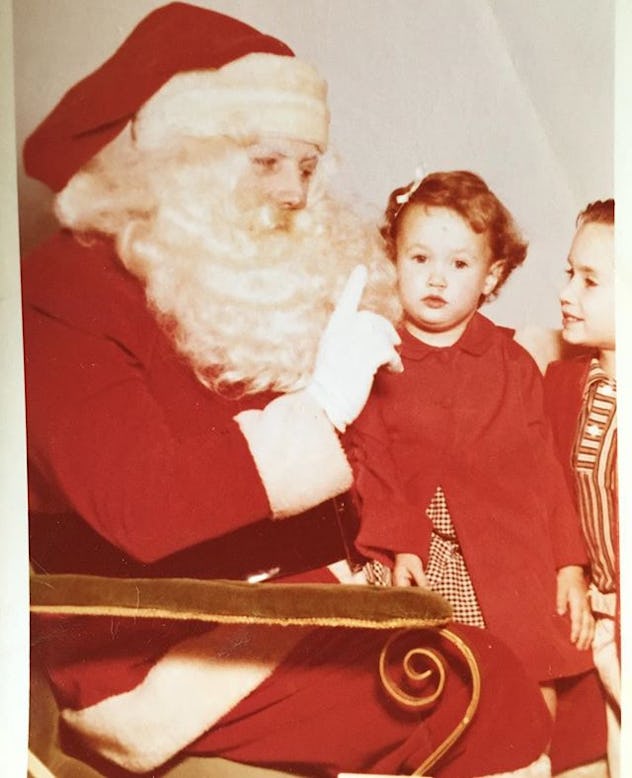 30 Funny Photos Of Kids Sitting On Santa's Lap Over The Years, From the ...