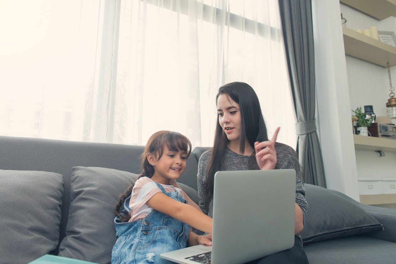 7 Interesting Habits All First-Born Children Have In Common