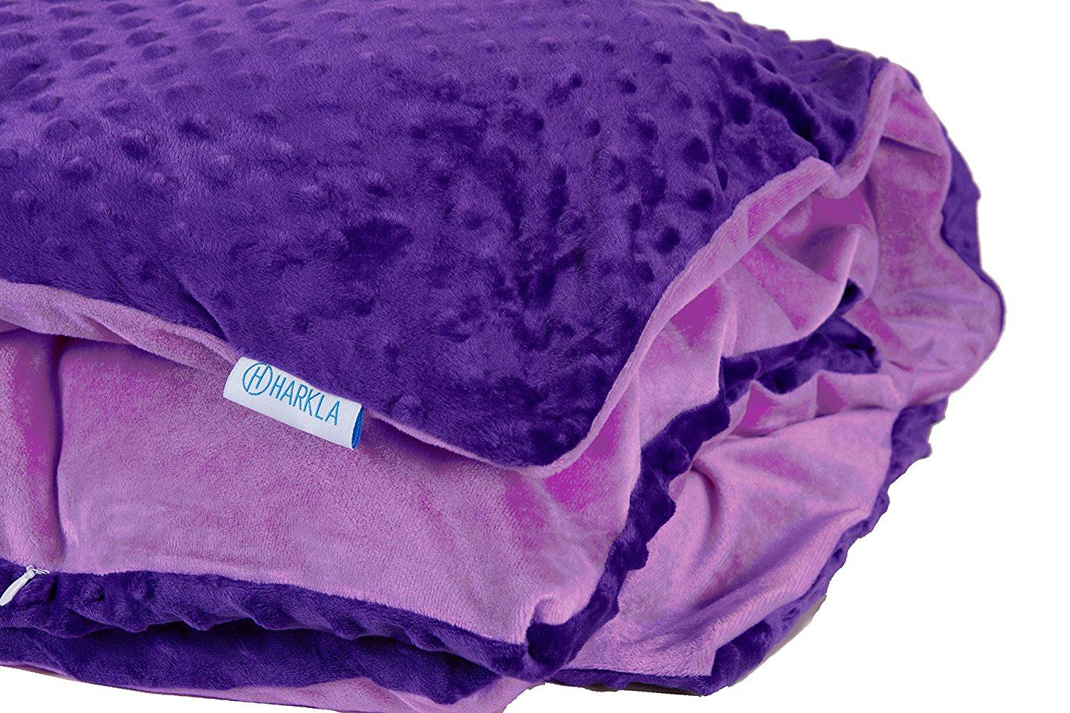6 Benefits Of Using A Weighted Blanket That’ll Make You Want To Try One